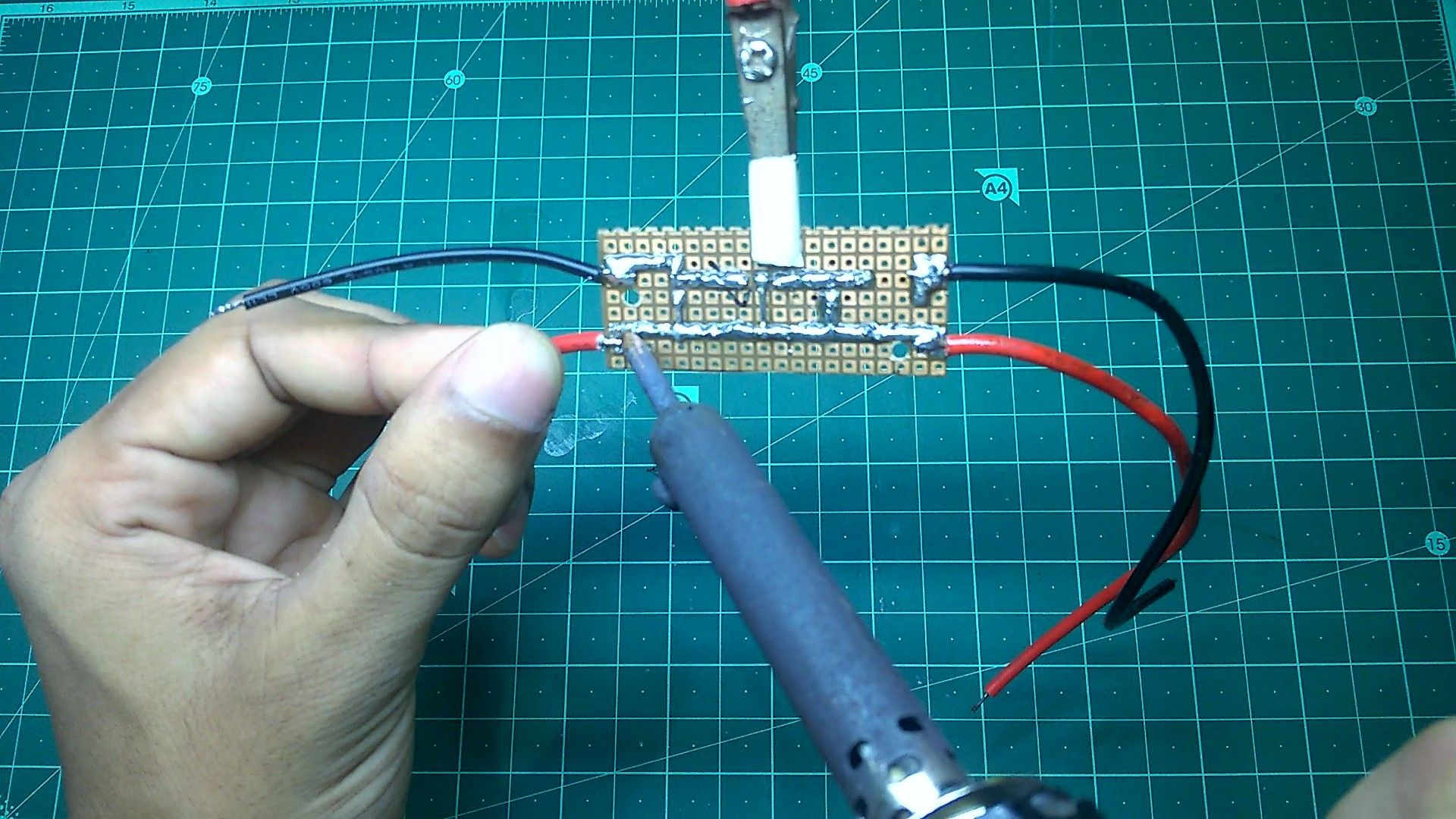 DIY Variable Power Supply With Adjustable Voltage and Current : 14 ...