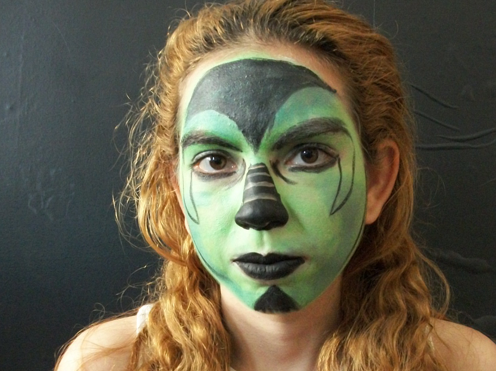 Green Space Alien Face Paint : 5 Steps - Instructables