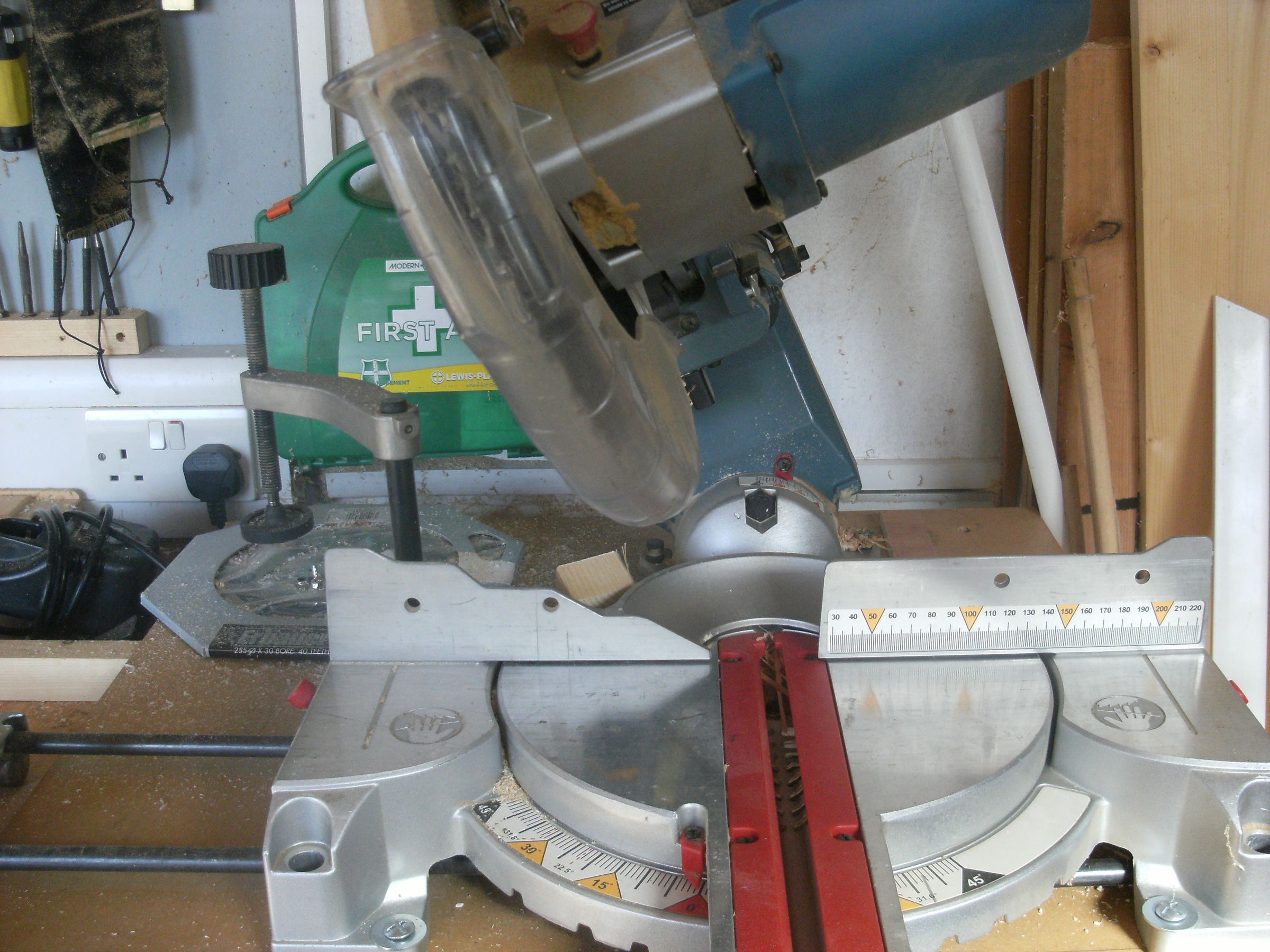 Garden Tool Rack : 4 Steps (with Pictures) - Instructables