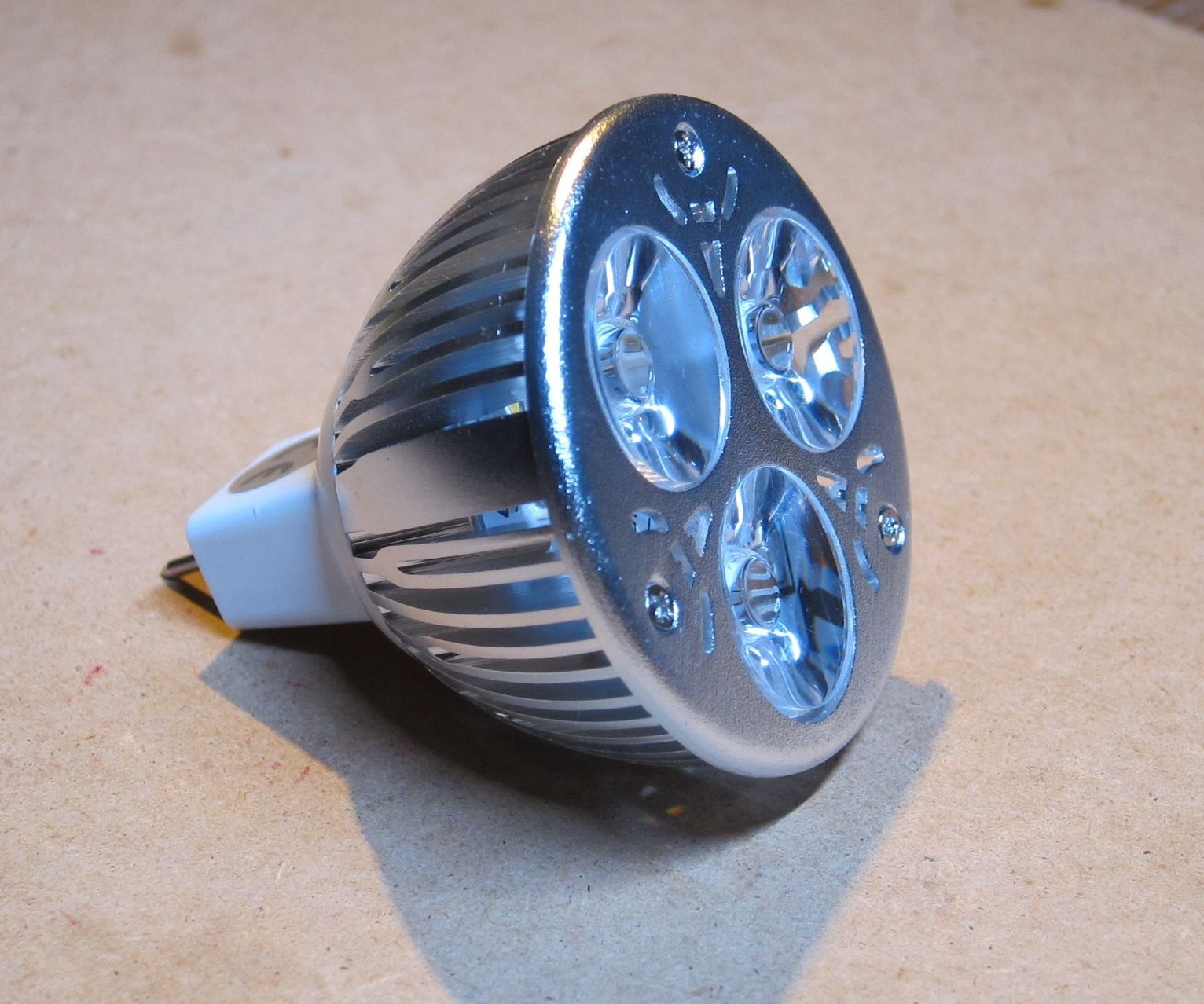 Dimming an LED Lamp With an Arduino : 5 Steps - Instructables