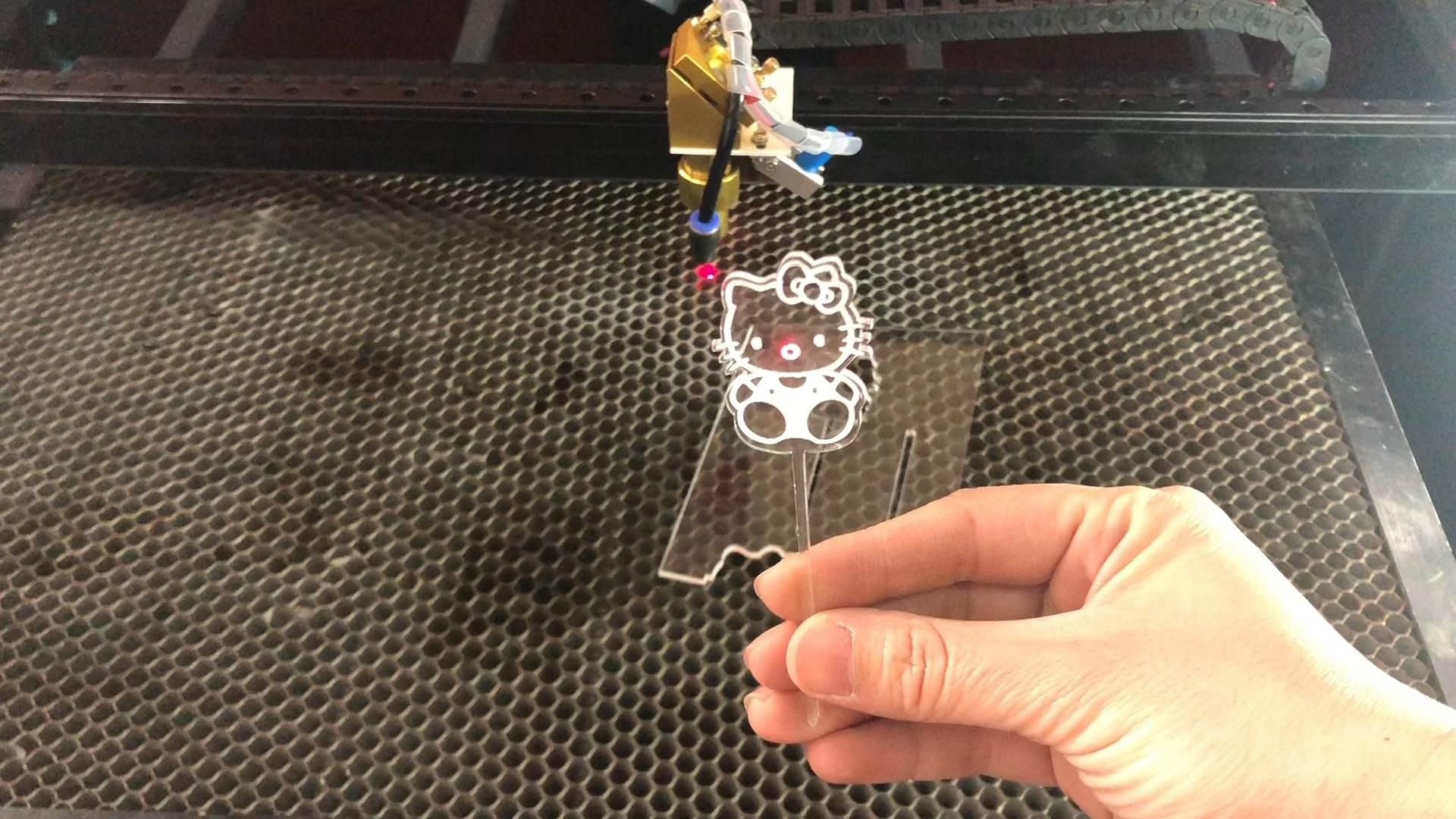 How to Make a Cake Topper? : 4 Steps - Instructables