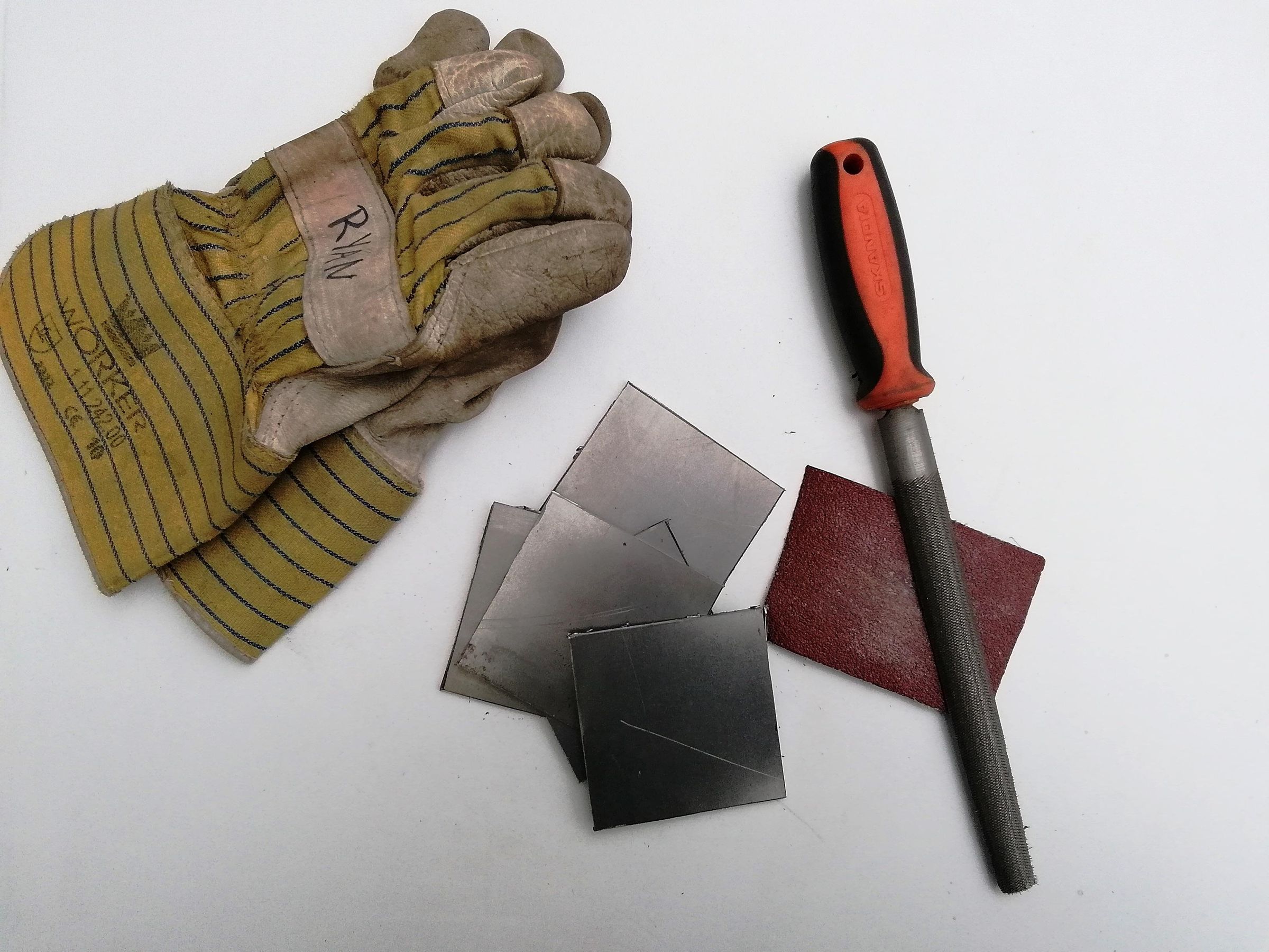 Colorful Copper on Useless Dice : 8 Steps (with Pictures) - Instructables