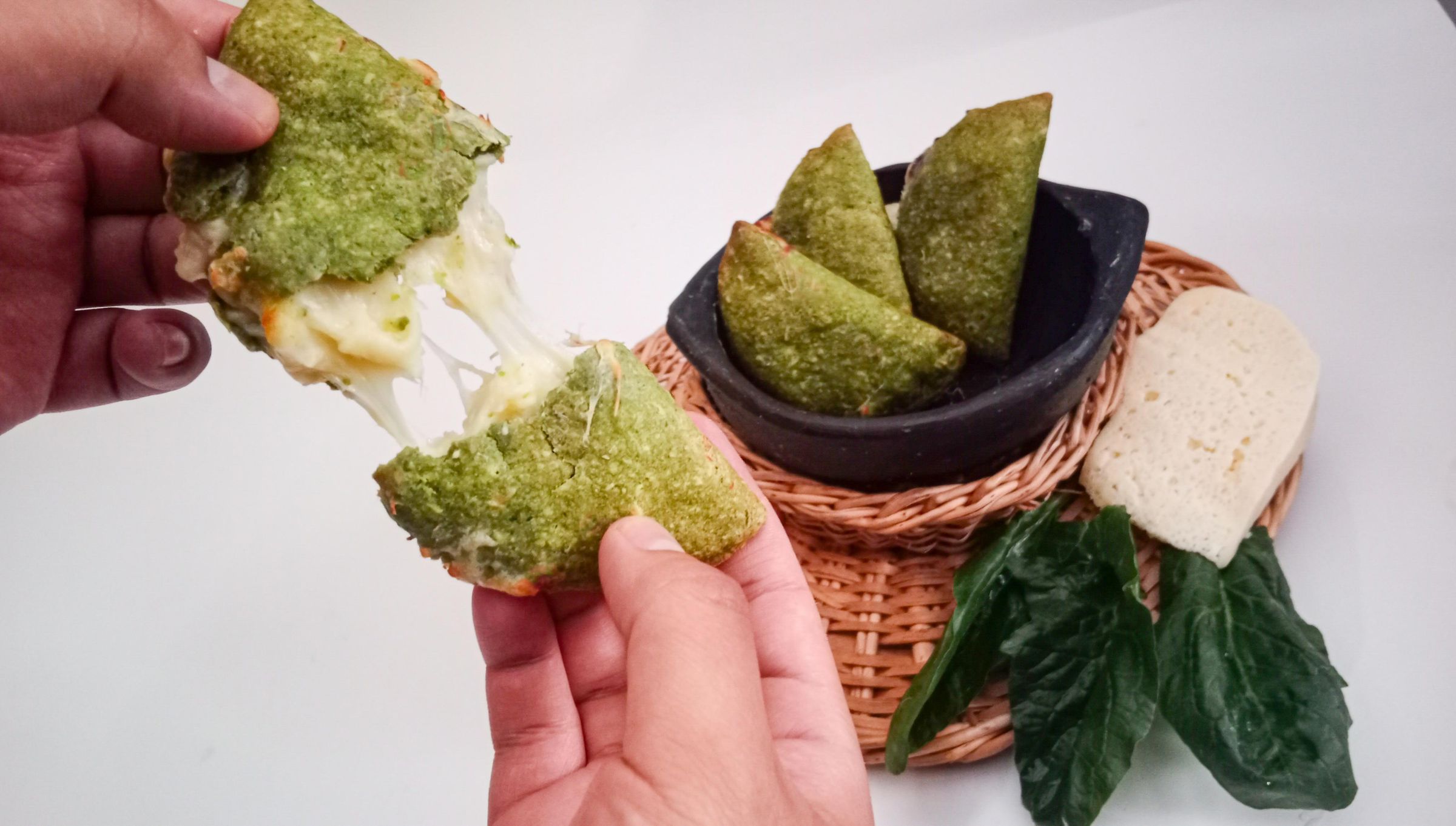 Green Cheese Spinach Empanadas : 15 Steps (with Pictures) - Instructables