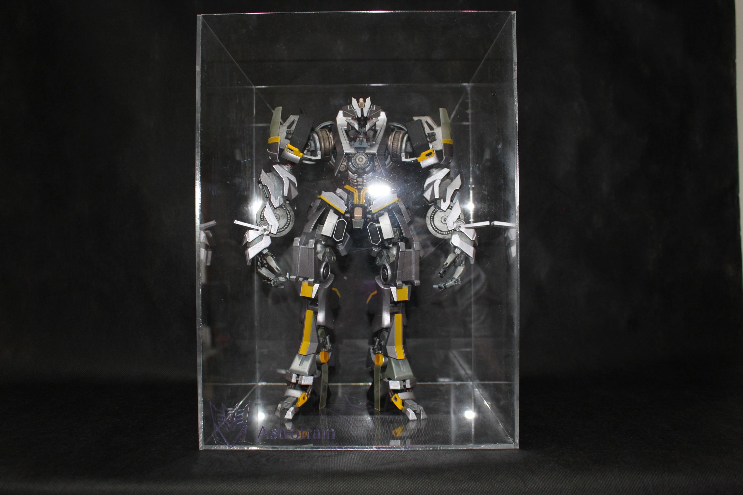 Transformers: Astrotrain : 4 Steps - Instructables