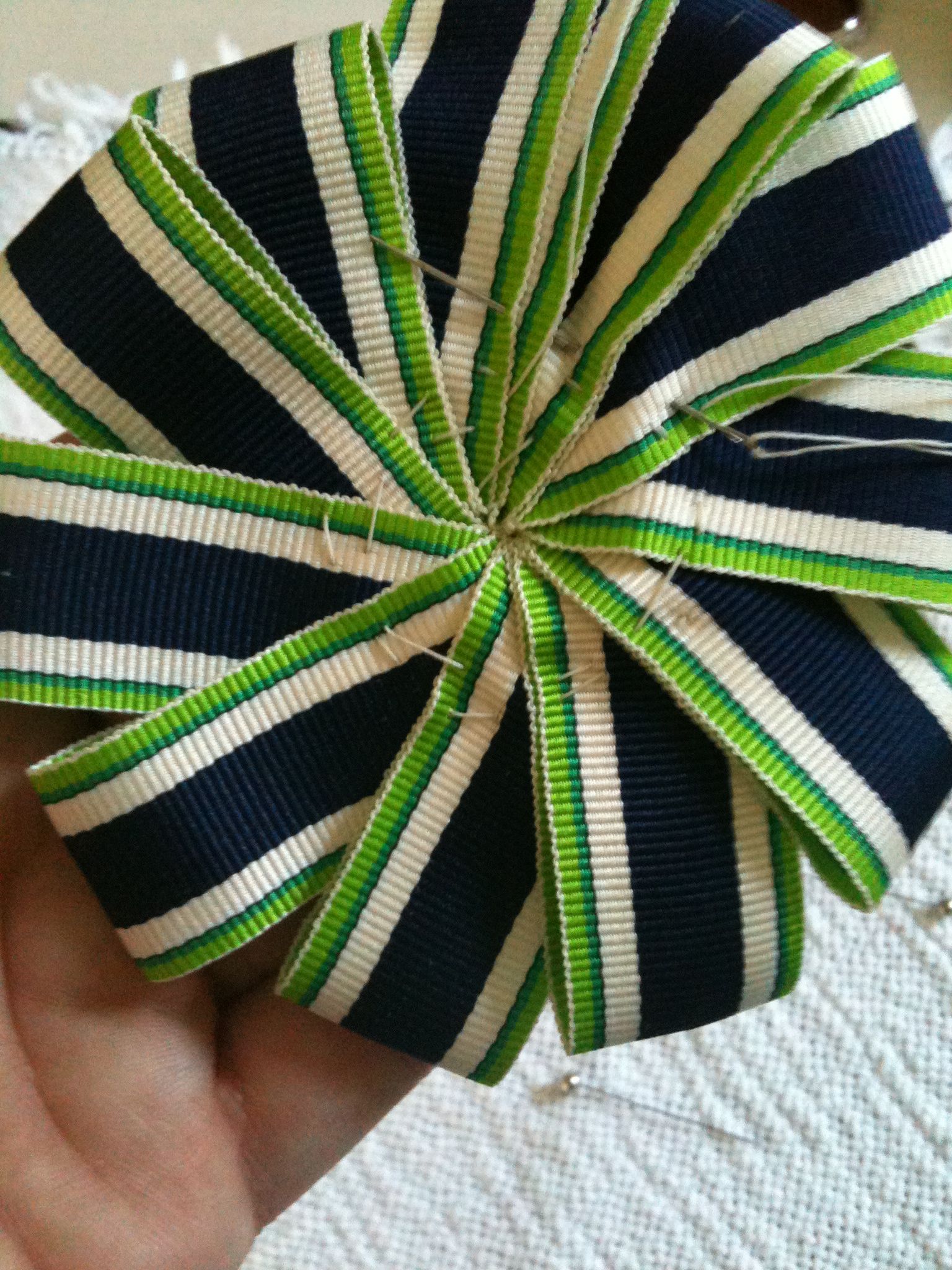 Make a Ribbon Cockade : 10 Steps - Instructables