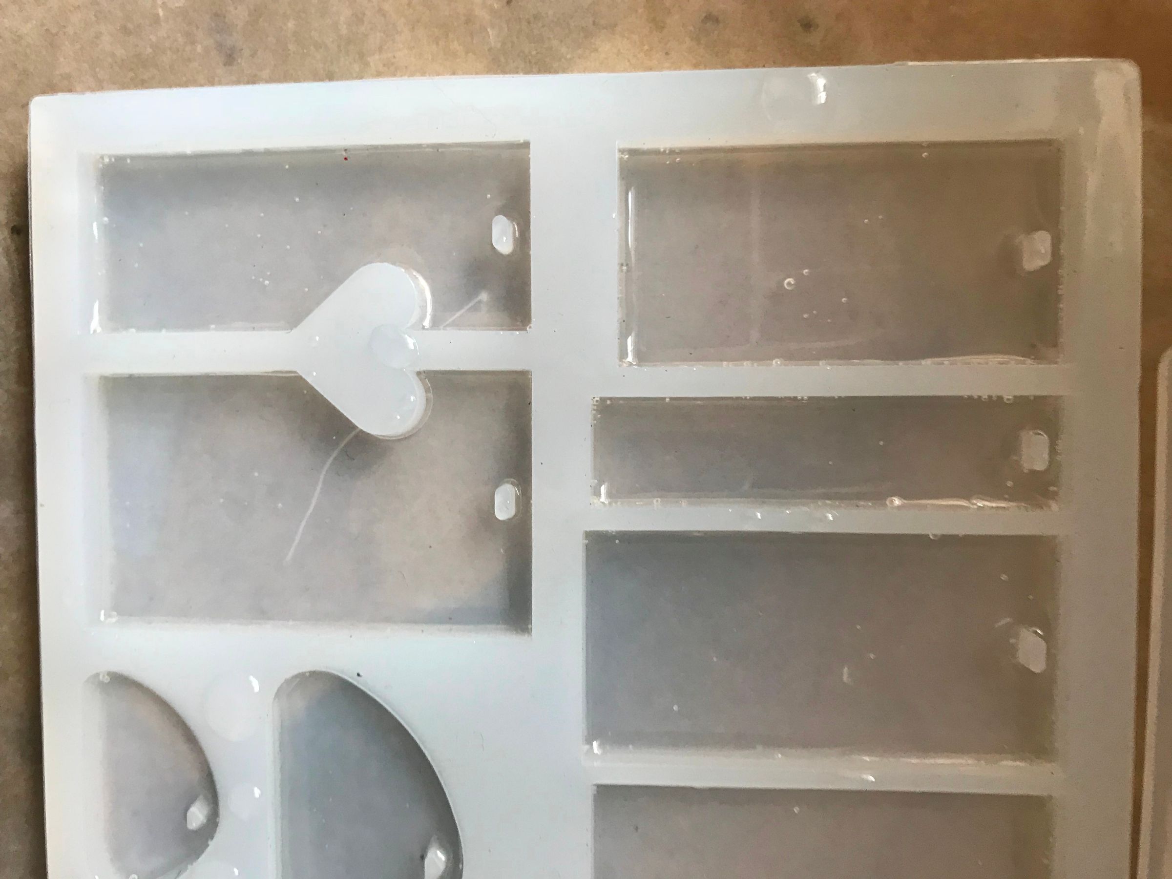 Easy Resin Ornaments and More : 9 Steps (with Pictures) - Instructables