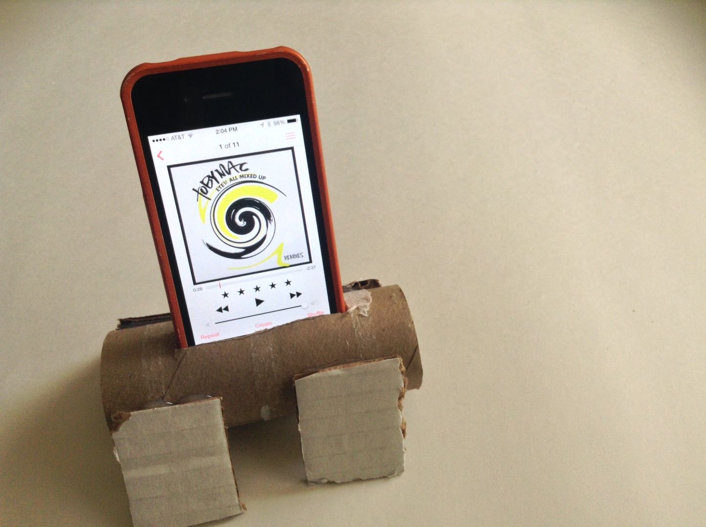 How to Make a Simple Smartphone Amplifier : 4 Steps - Instructables