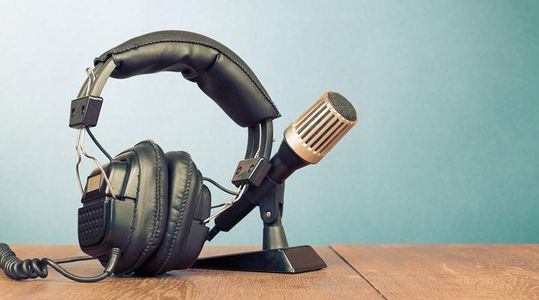 How to Commentate a Live Sports Game. : 6 Steps - Instructables