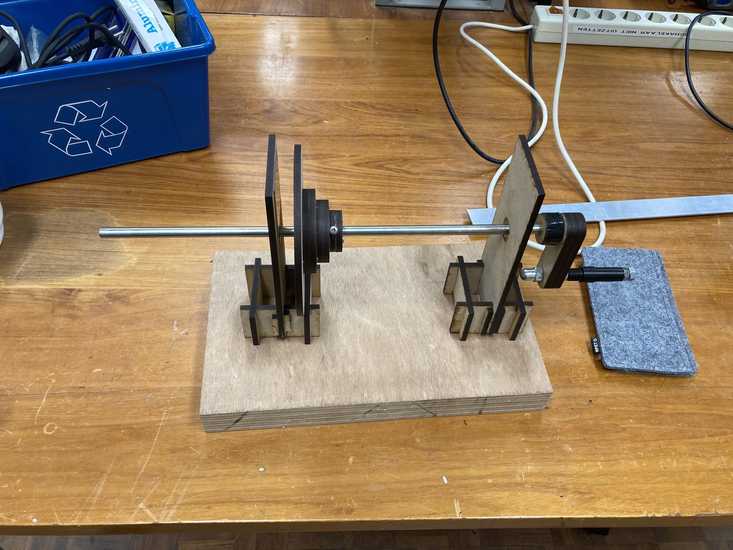 Demonstrating the Seebeck Effect Using Friction and Tap Water : 4 Steps ...