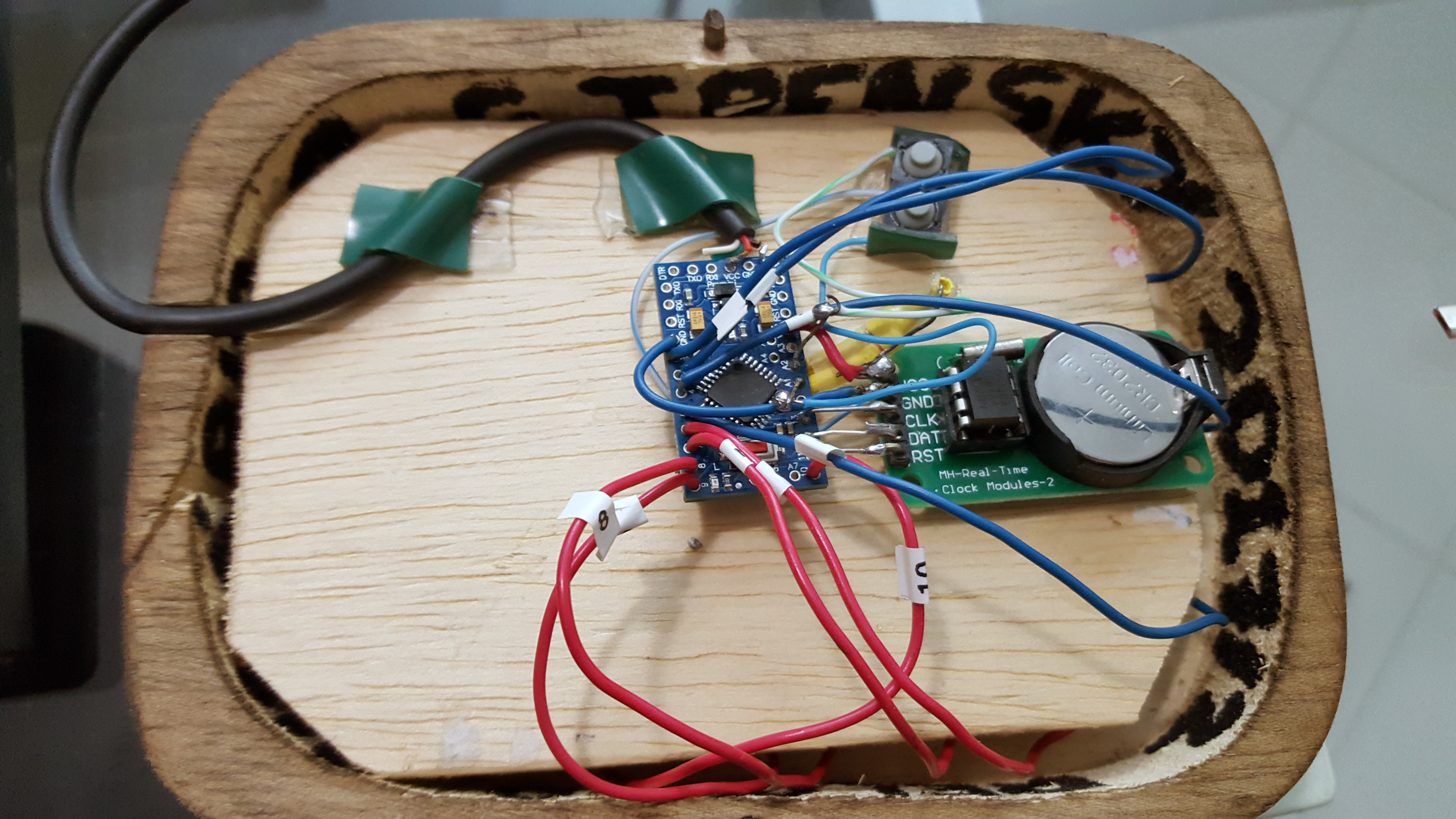 Beautiful Arduino Binary Clock : 6 Steps (with Pictures) - Instructables