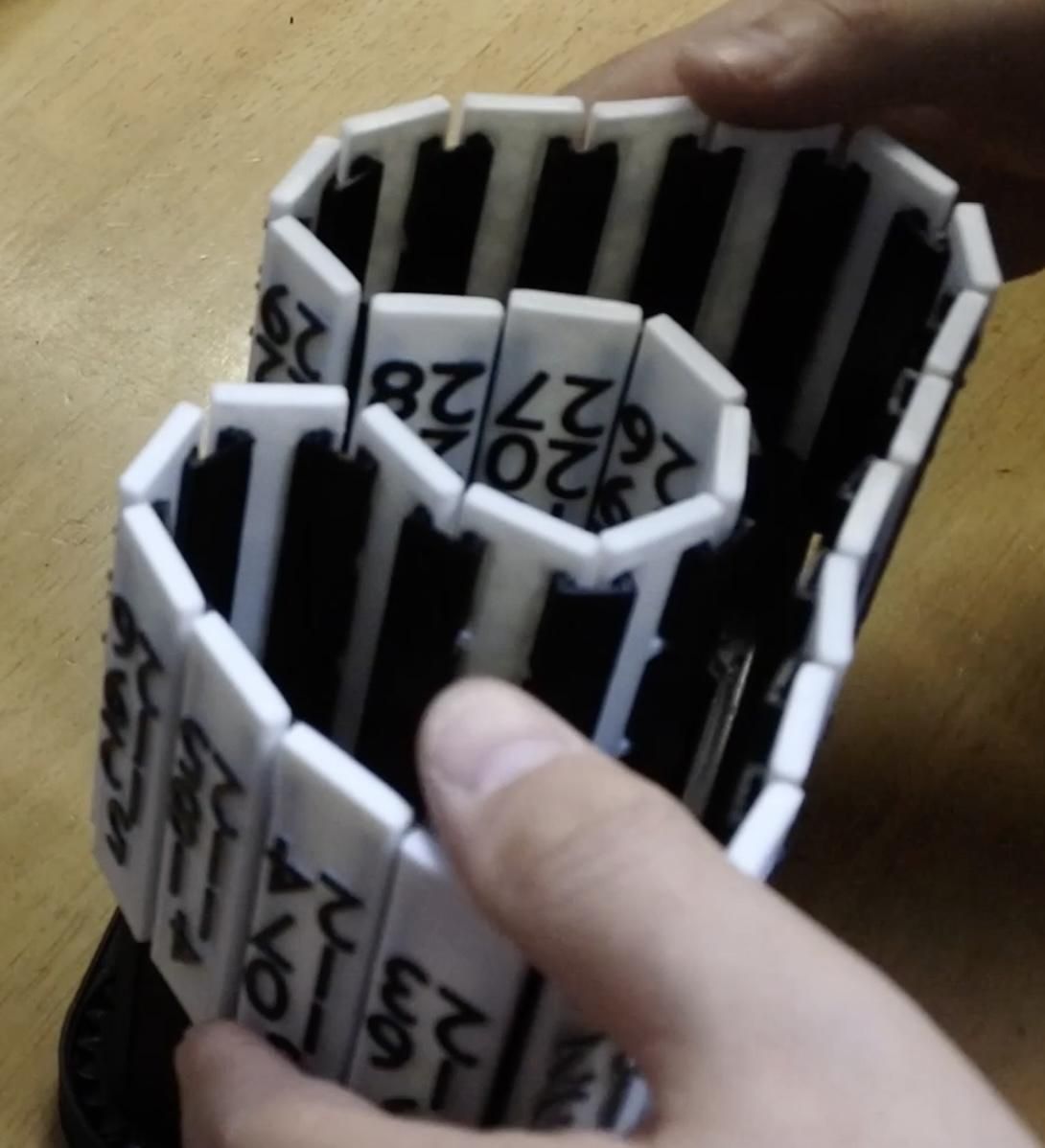 Track Link Calendar : 7 Steps (with Pictures) - Instructables