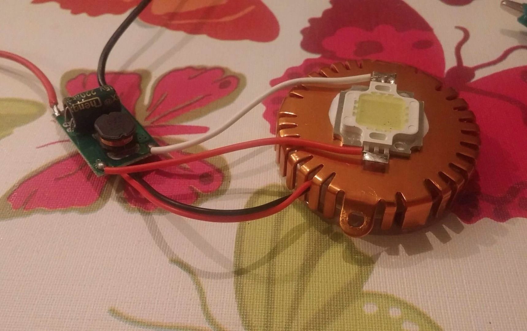 10W LED Flashlight Retrofit! : 4 Steps (with Pictures) - Instructables