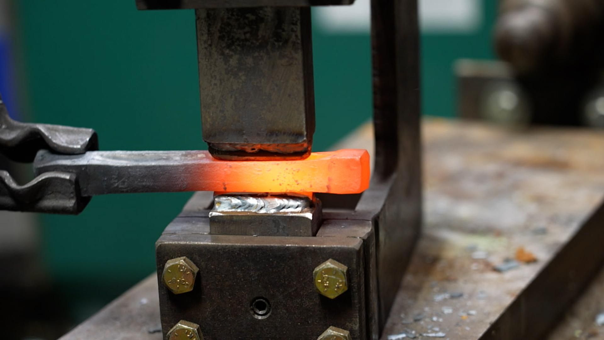 Making a C-Clamp From a Railroad Spike : 13 Steps (with Pictures ...