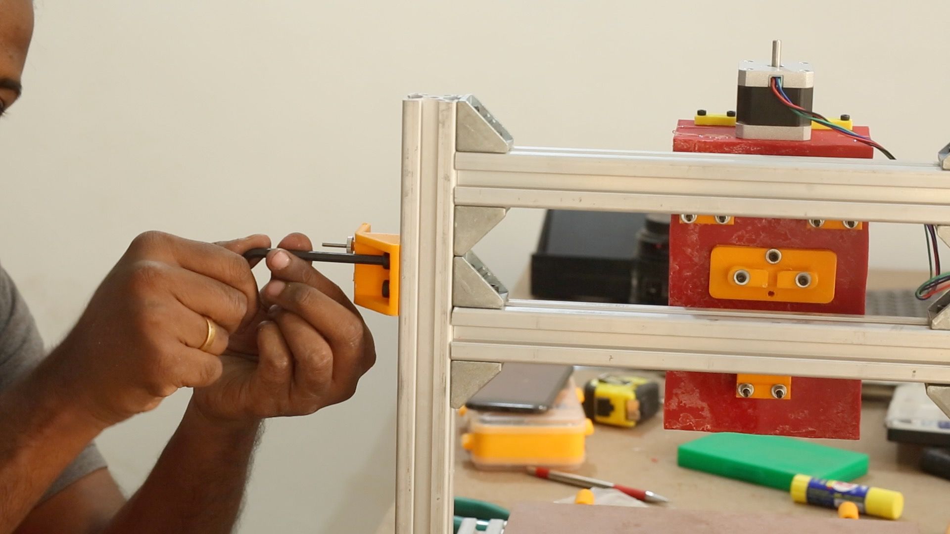PCB Mill - 04 - Y Axis and Motor Mount : 6 Steps - Instructables