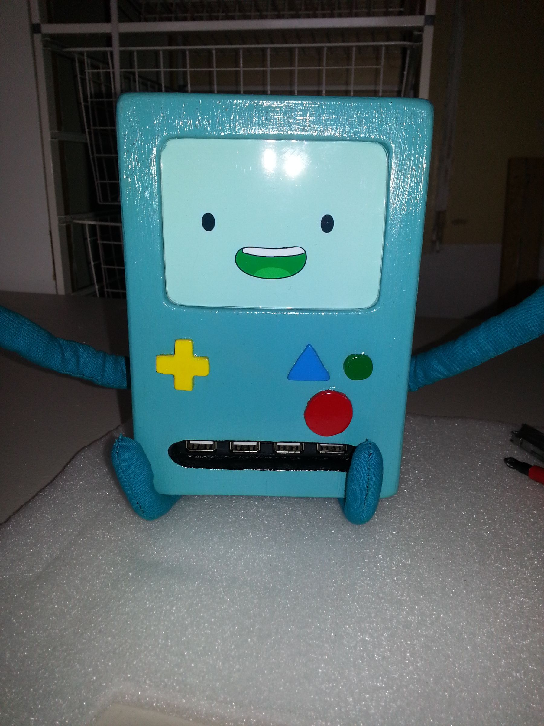 BMO Desk Mate : 5 Steps - Instructables