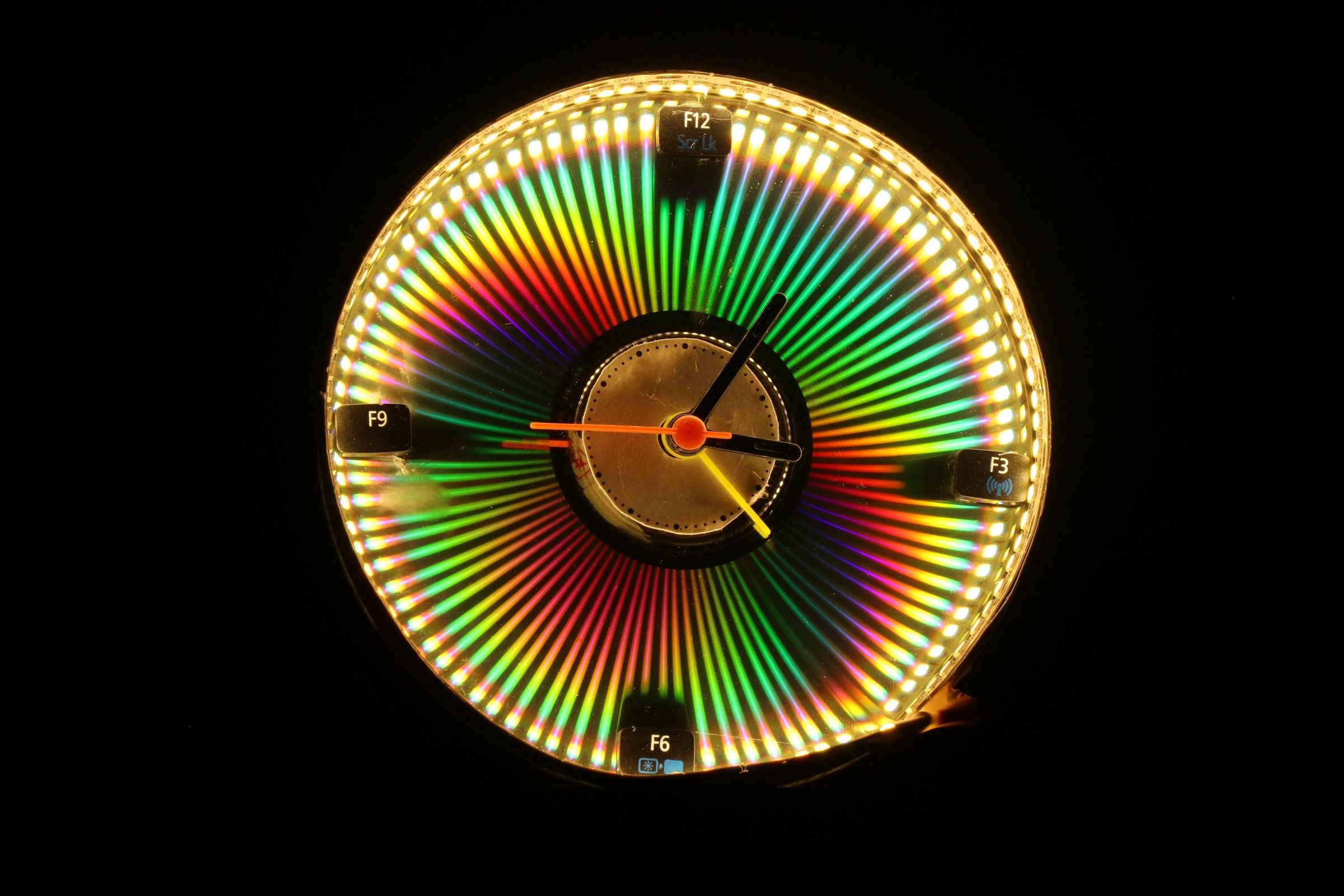 Make a Mesmerizing Light Pattern Clock by Upcycling an Old Clock and CD ...