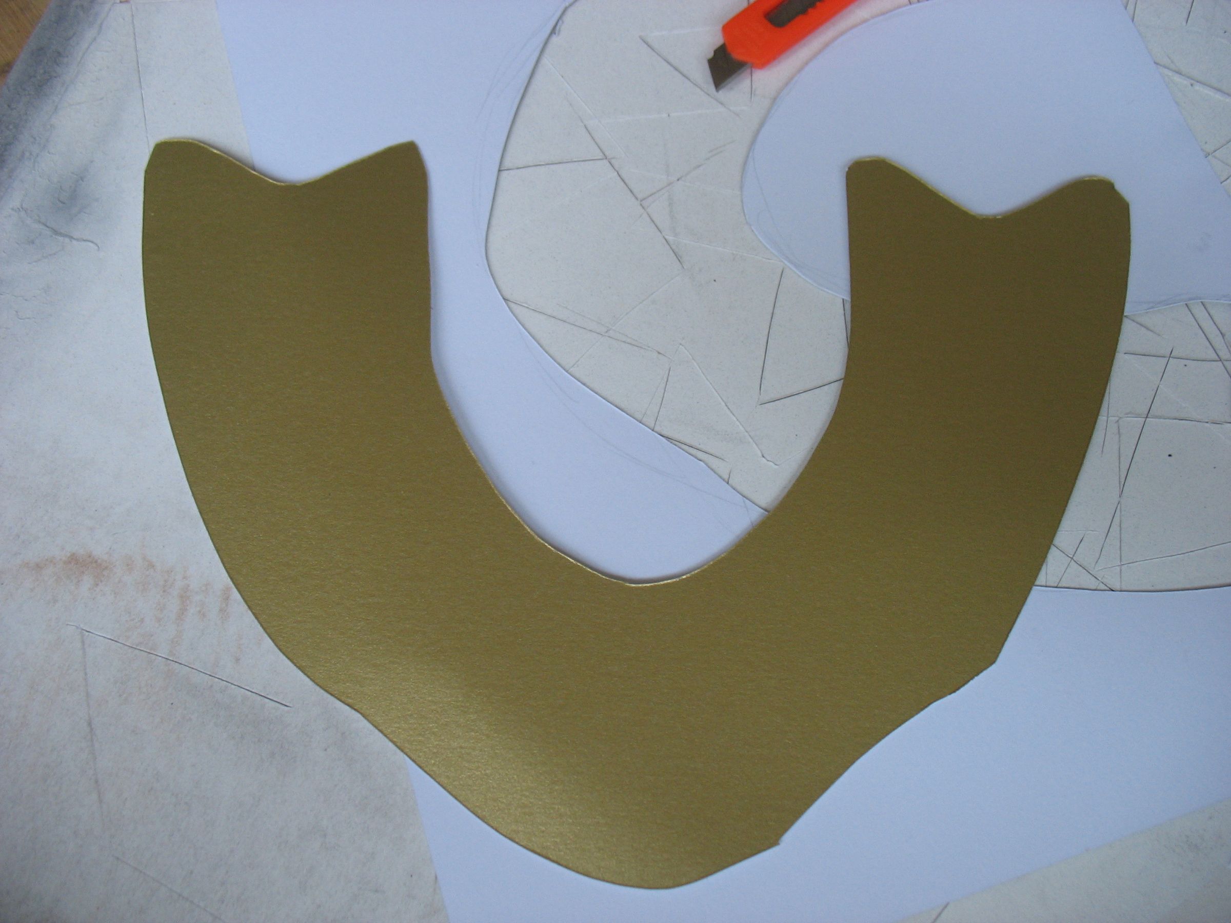 Make a Bad Romance Gold Jaw : 8 Steps - Instructables