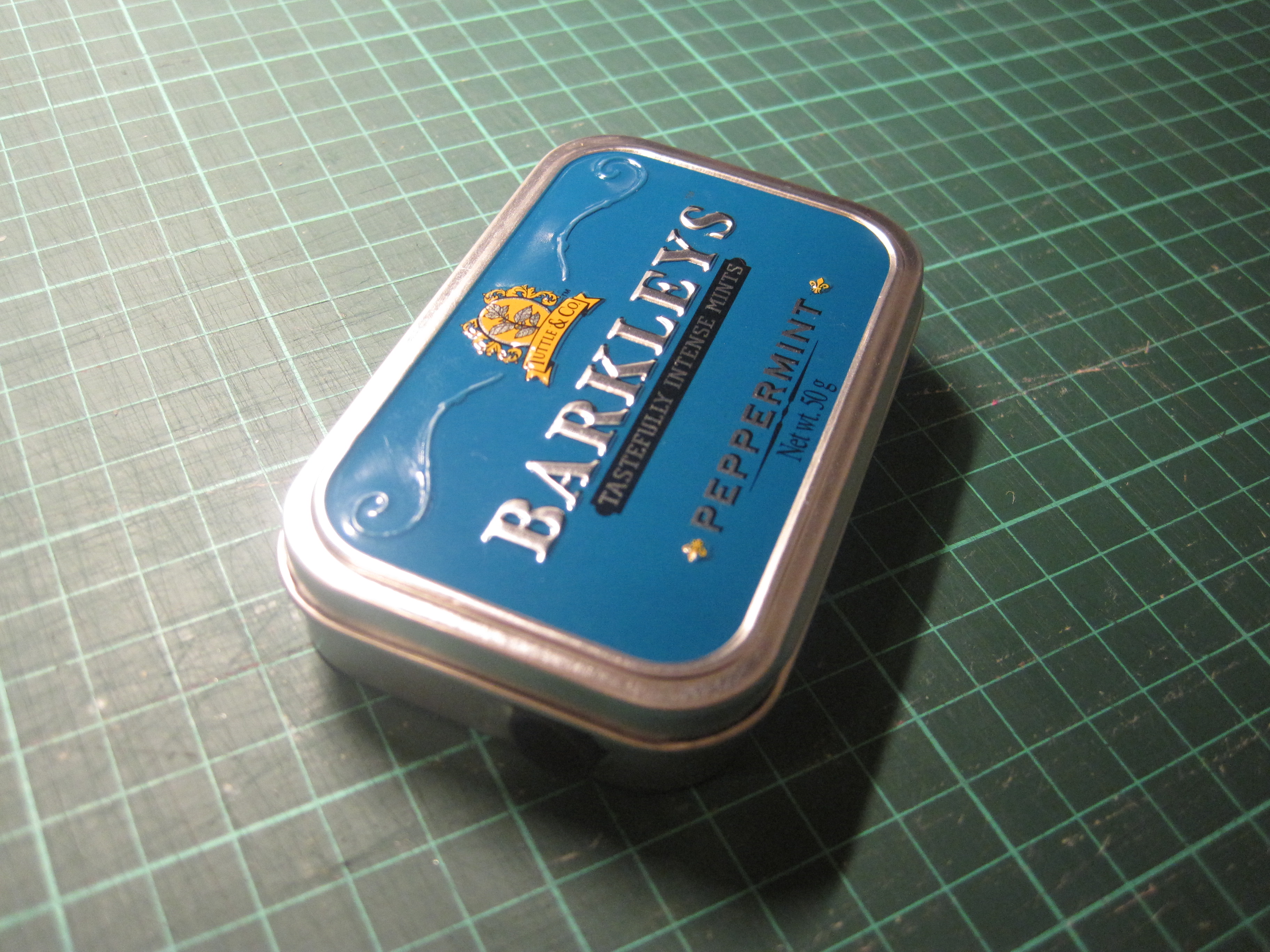 Blue LED Light Box in an Altoids(-like) Tin : 11 Steps (with Pictures ...