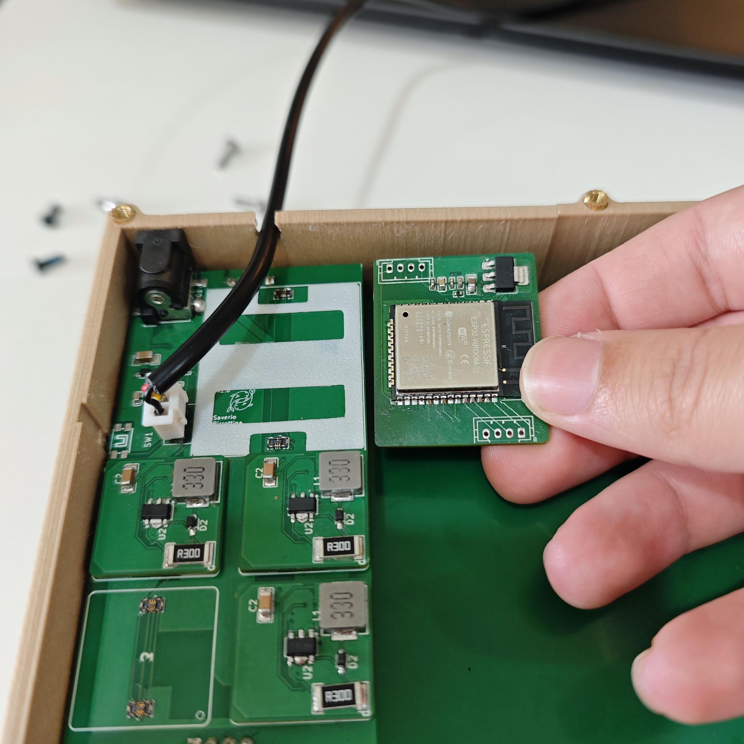 Smart Modular RGBW Aquarium Lamp With Cloud Remote Monitoring : 16 ...