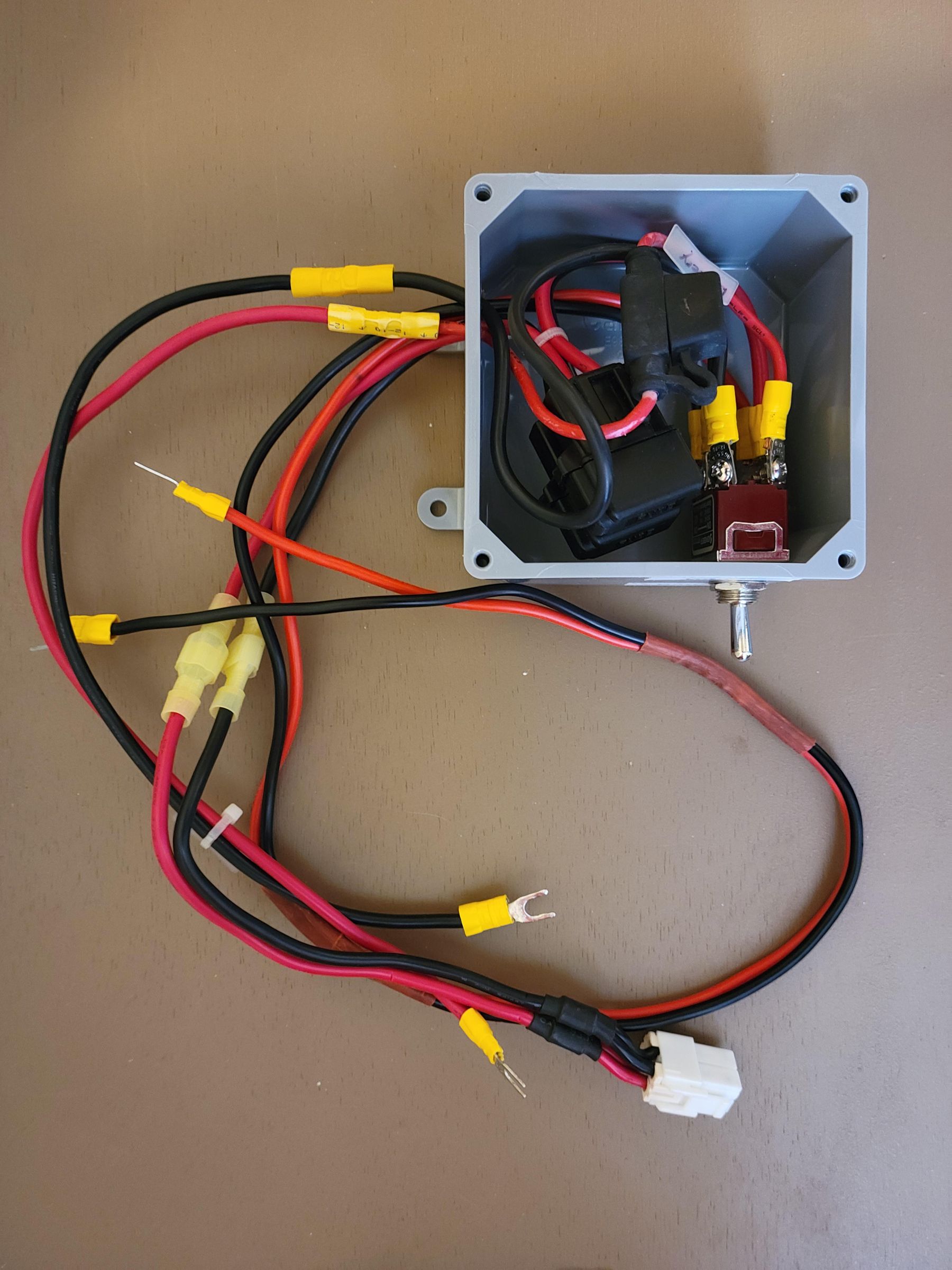 Power Source Switch Box to Switch From AC Power to Battery : 4 Steps ...