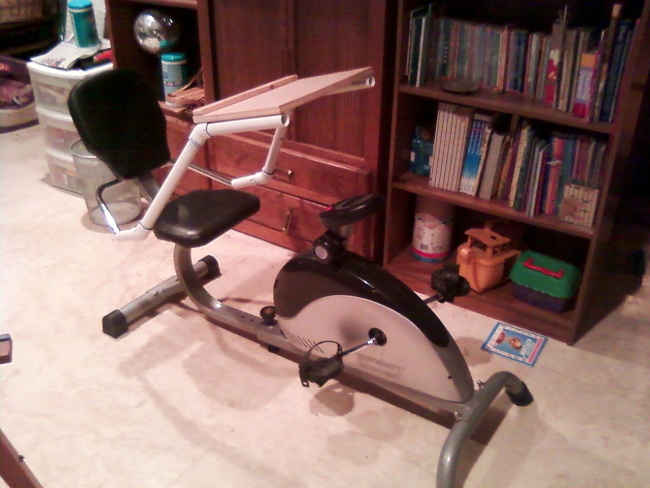 Laptop Desk for Stationary Recumbent Exercise Bicycle : 5 Steps (with ...