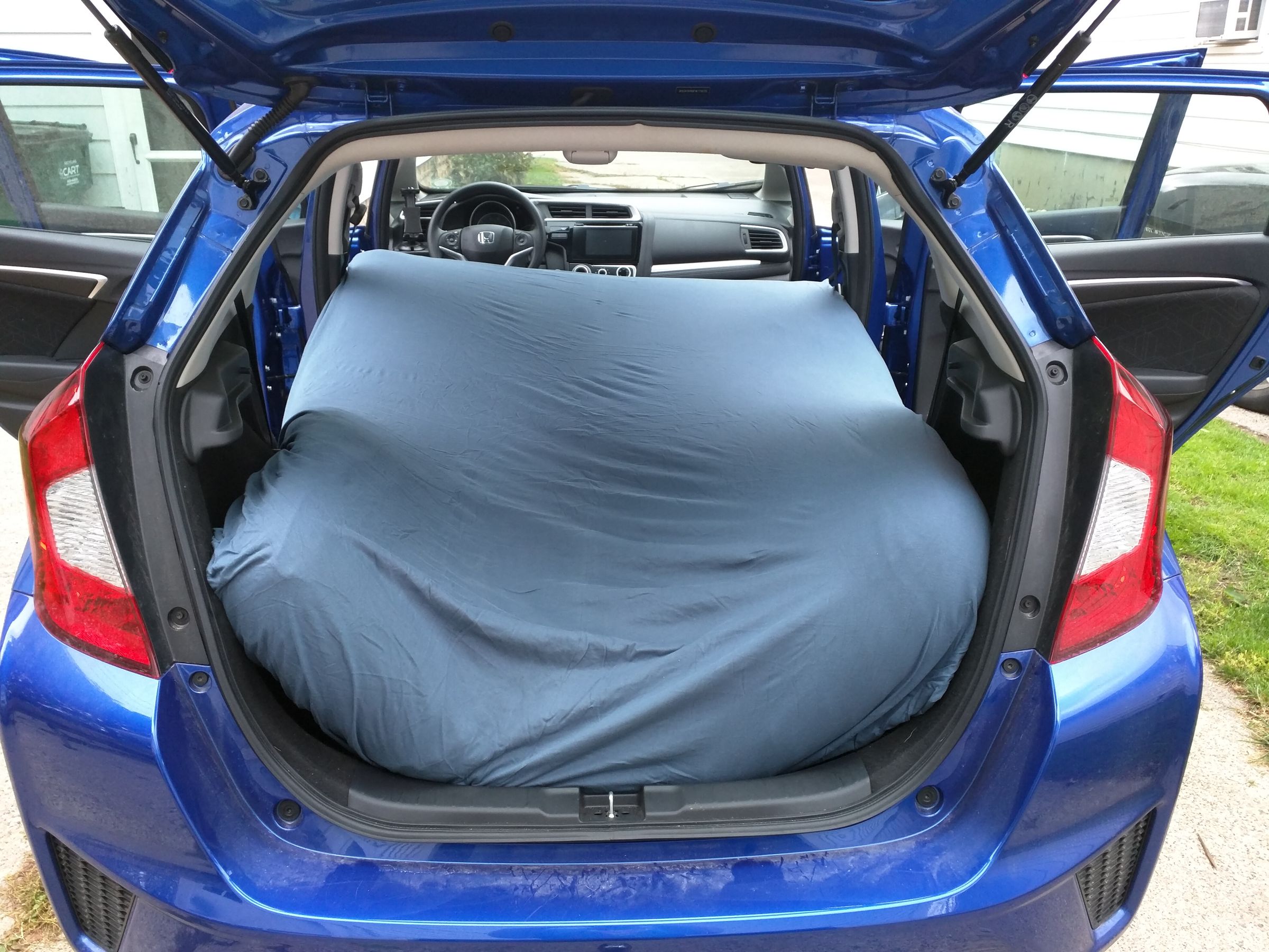 Car Camping in a Compact Car : 7 Steps (with Pictures) - Instructables