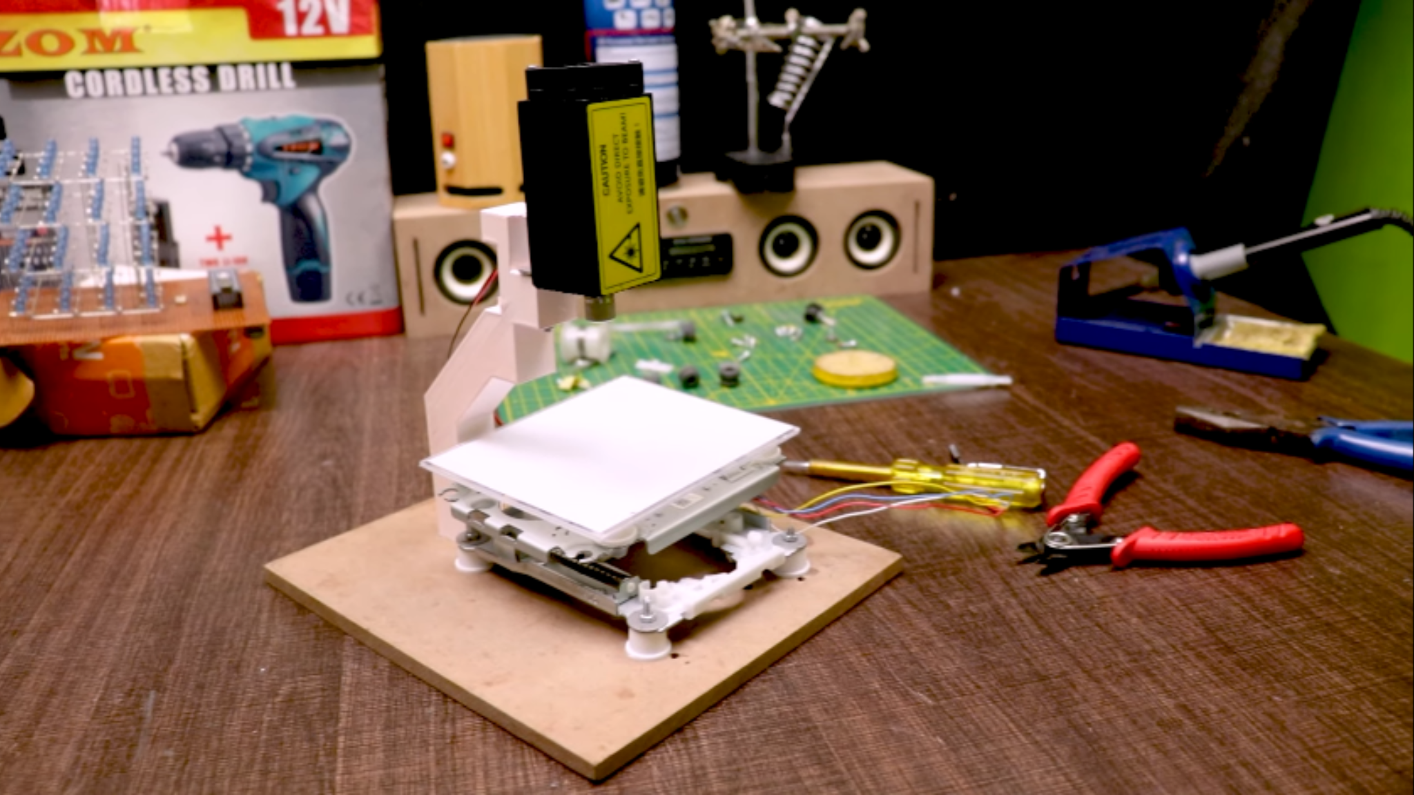 How to Make Powerfull Laser Engraver : 12 Steps (with Pictures ...