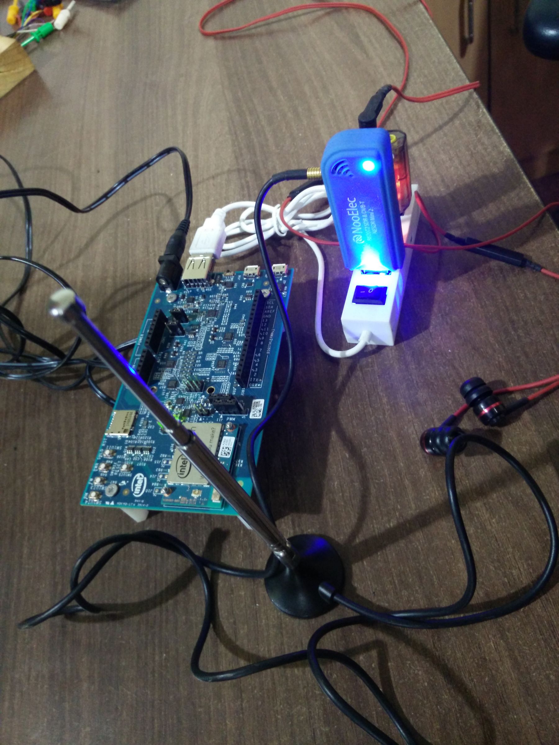 FM Radio Receiver on Intel Edison : 5 Steps - Instructables