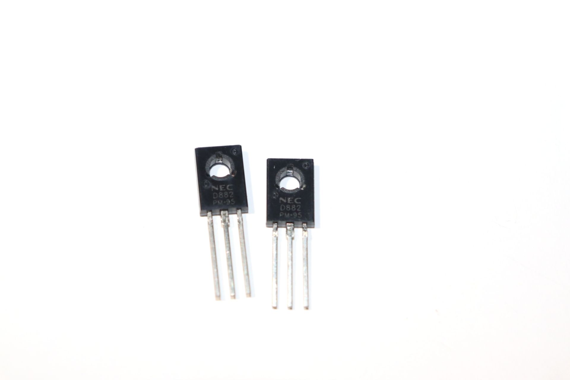 How to Make D882 Double Transistor to Audio Amplifier : 9 Steps ...