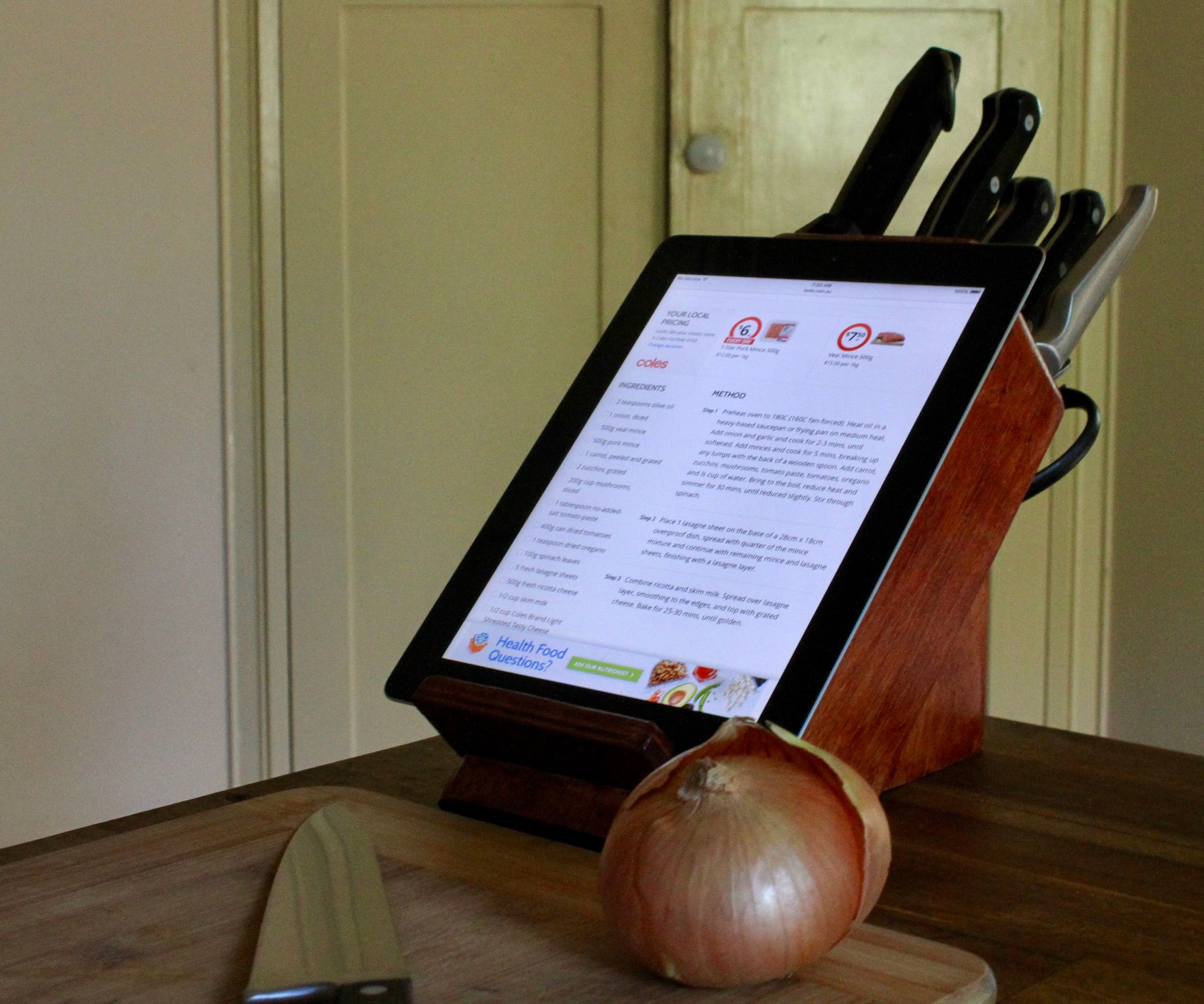 Rejuvenated Knife Block Tablet Stand : 6 Steps (with Pictures ...