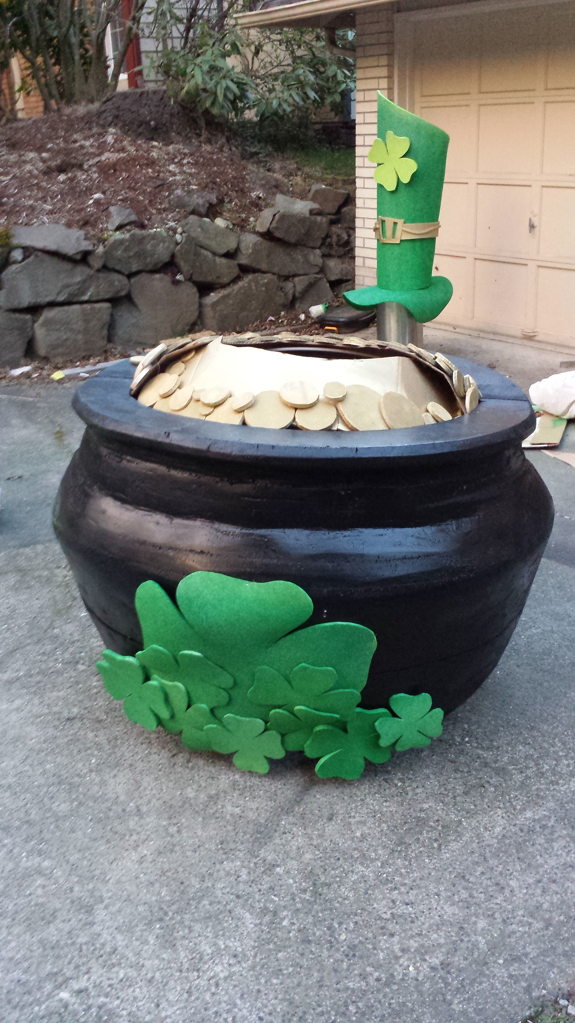 Giant Pot of Gold : 5 Steps (with Pictures) - Instructables