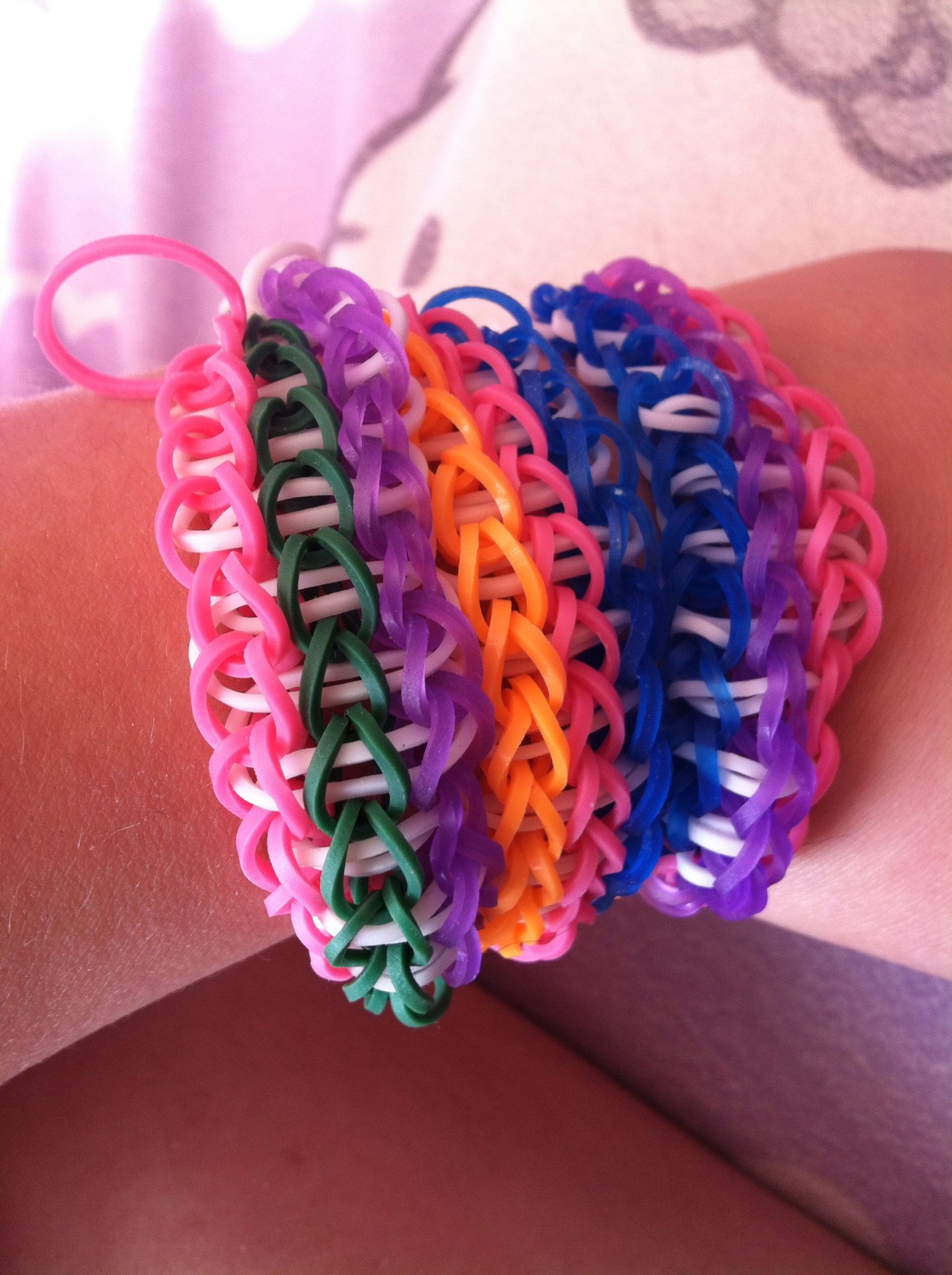 Rainbow Loom Triple Single Bracelet : 18 Steps - Instructables
