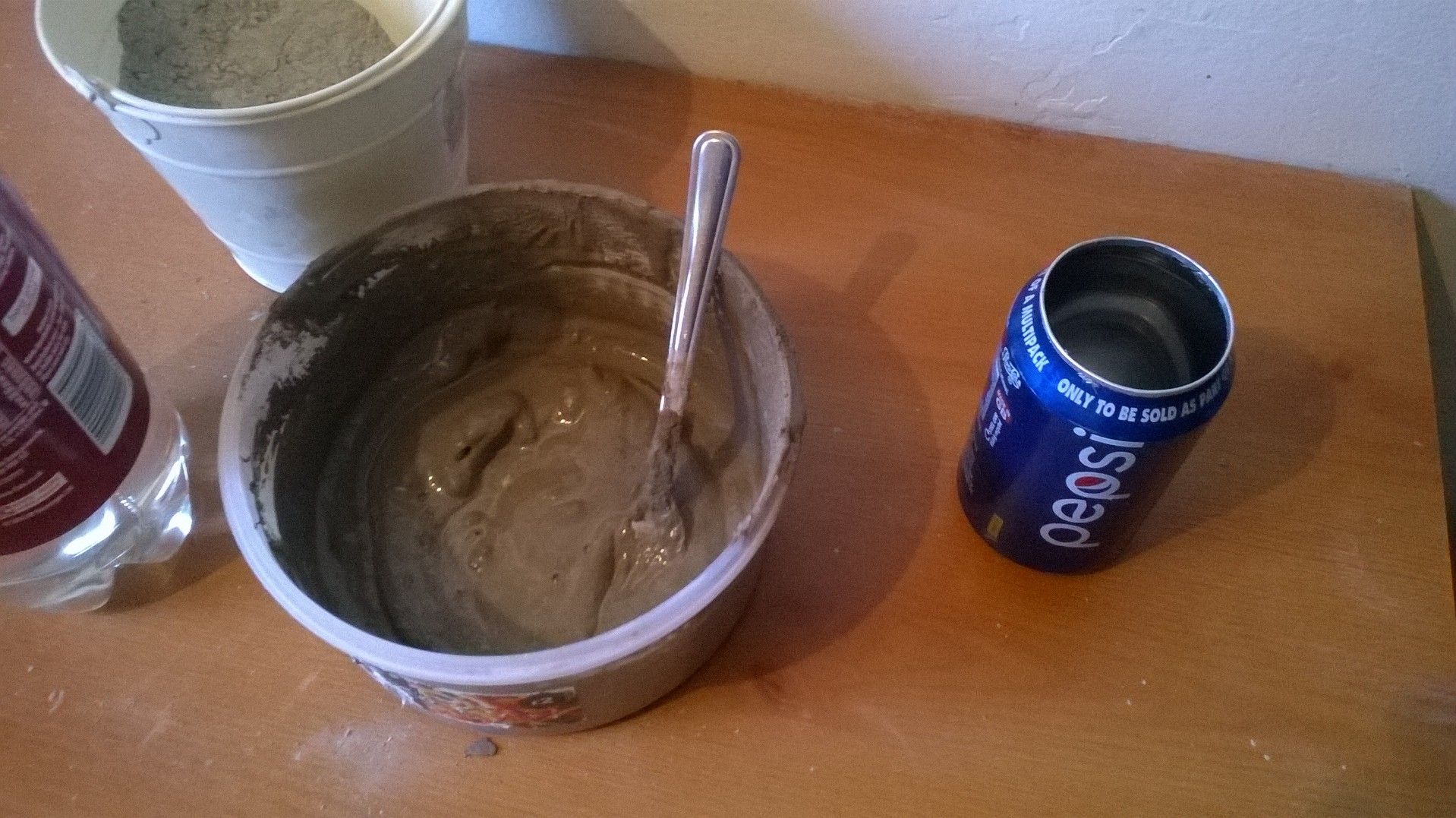 Coke Can Cast Concrete Candle Holder : 5 Steps (with Pictures ...