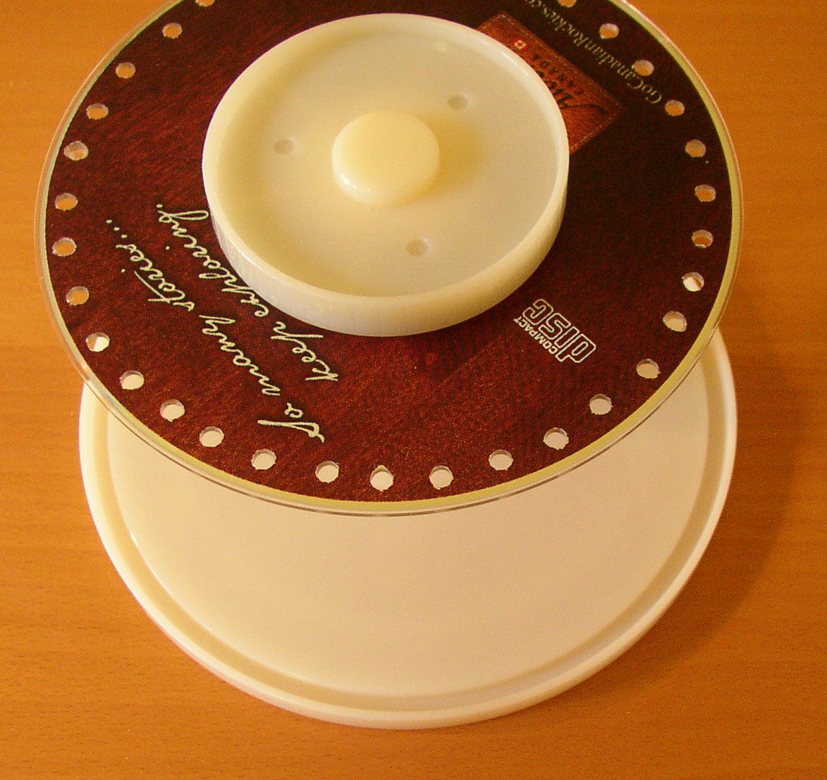 CD Spindle Earring Stand : 5 Steps (with Pictures) - Instructables