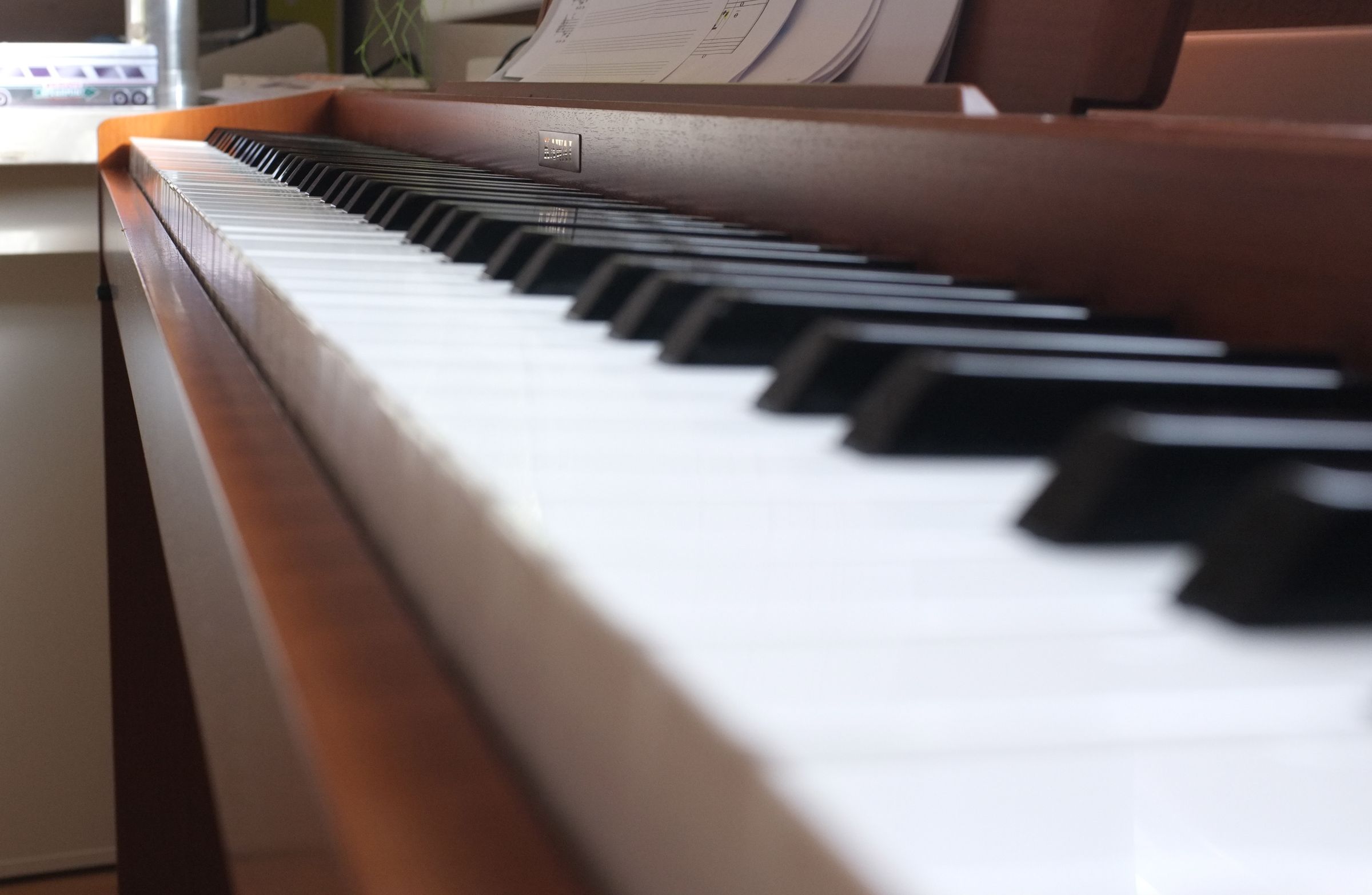 Refurbish an E-Piano: Fix and Polish Broken Keys : 6 Steps (with ...