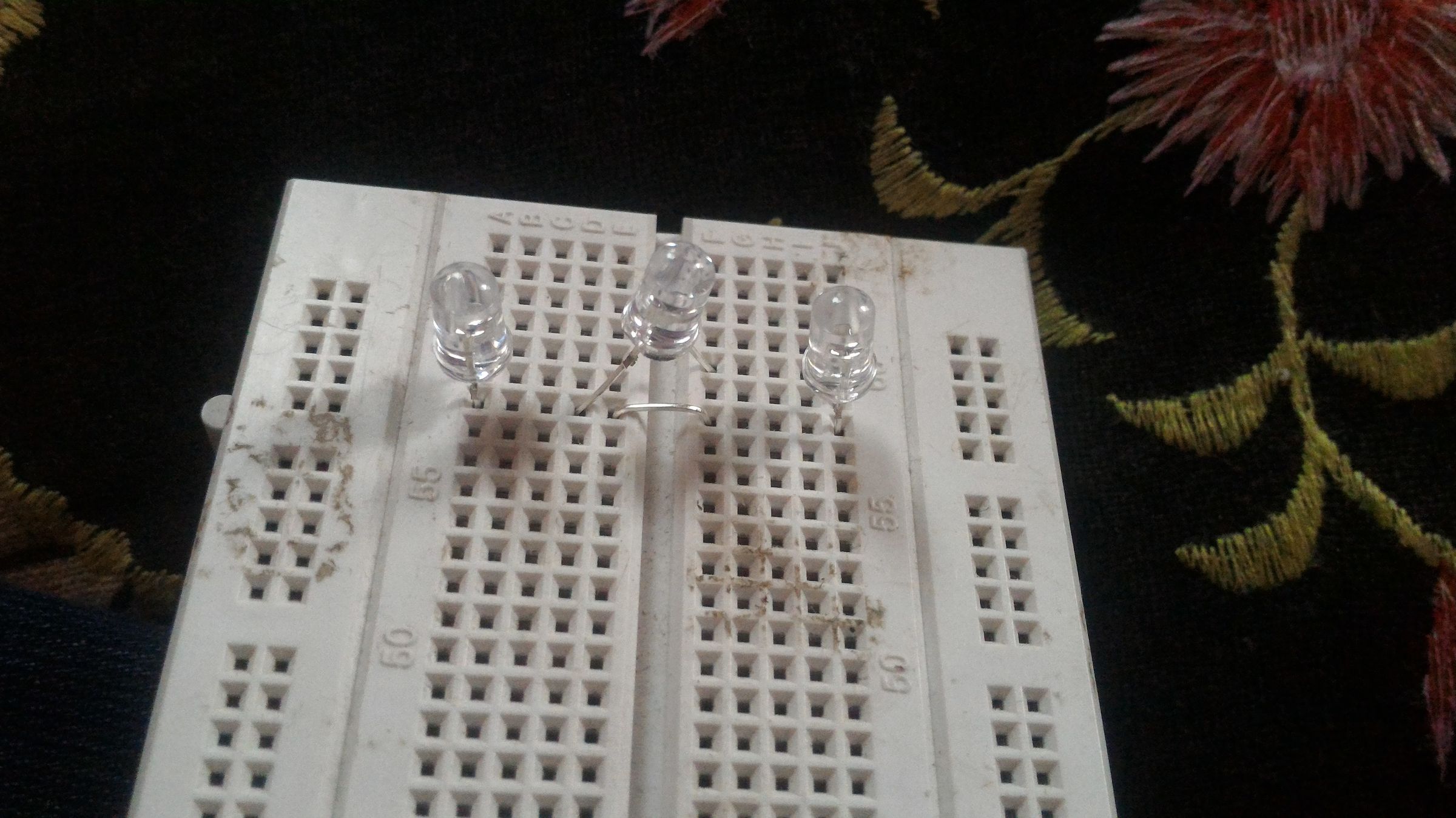 LED Lighting on Breadboard : 6 Steps (with Pictures) - Instructables