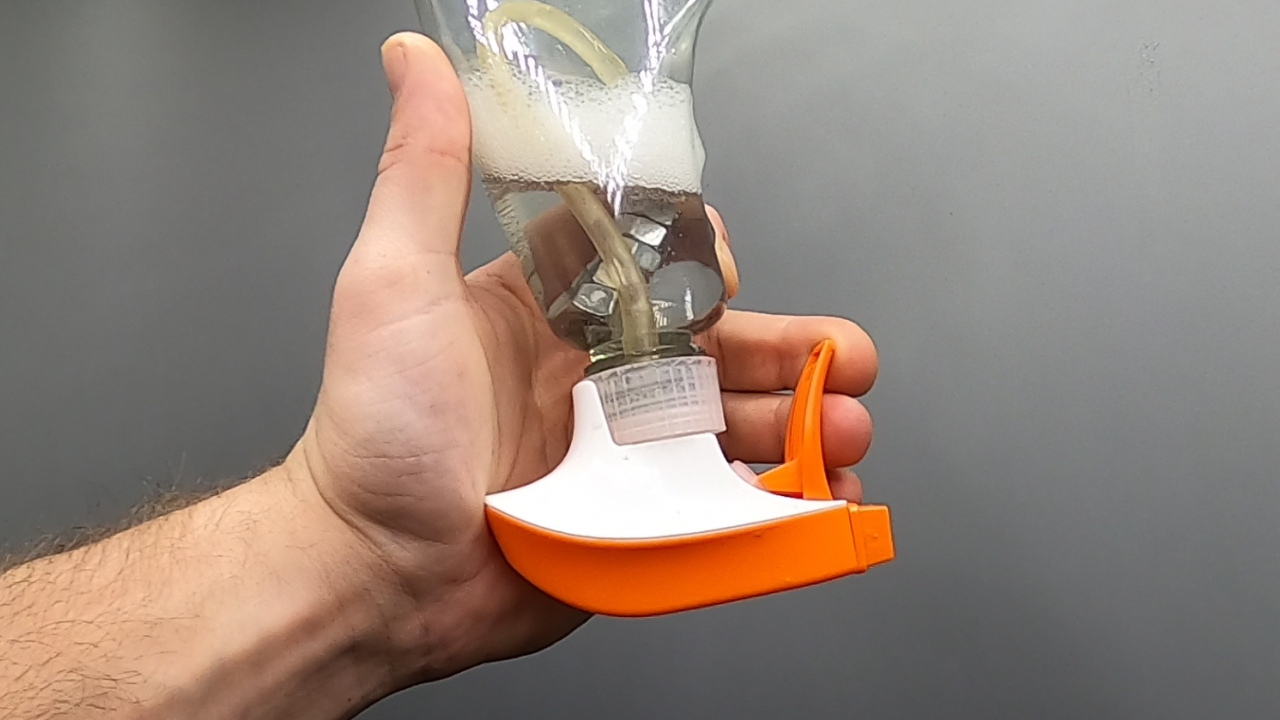 How to Make a Spray Bottle That Works in Any Orientation : 4 Steps ...