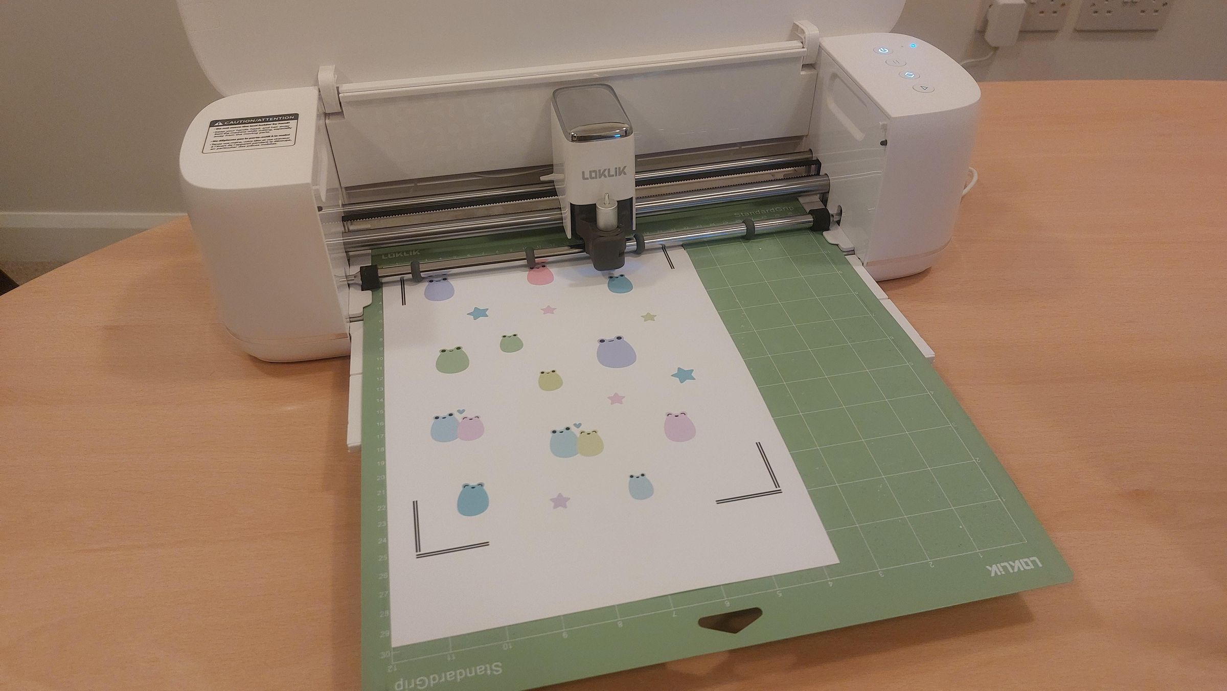 DIY Stickers With a LOKLiK ICraft Cutter : 7 Steps - Instructables