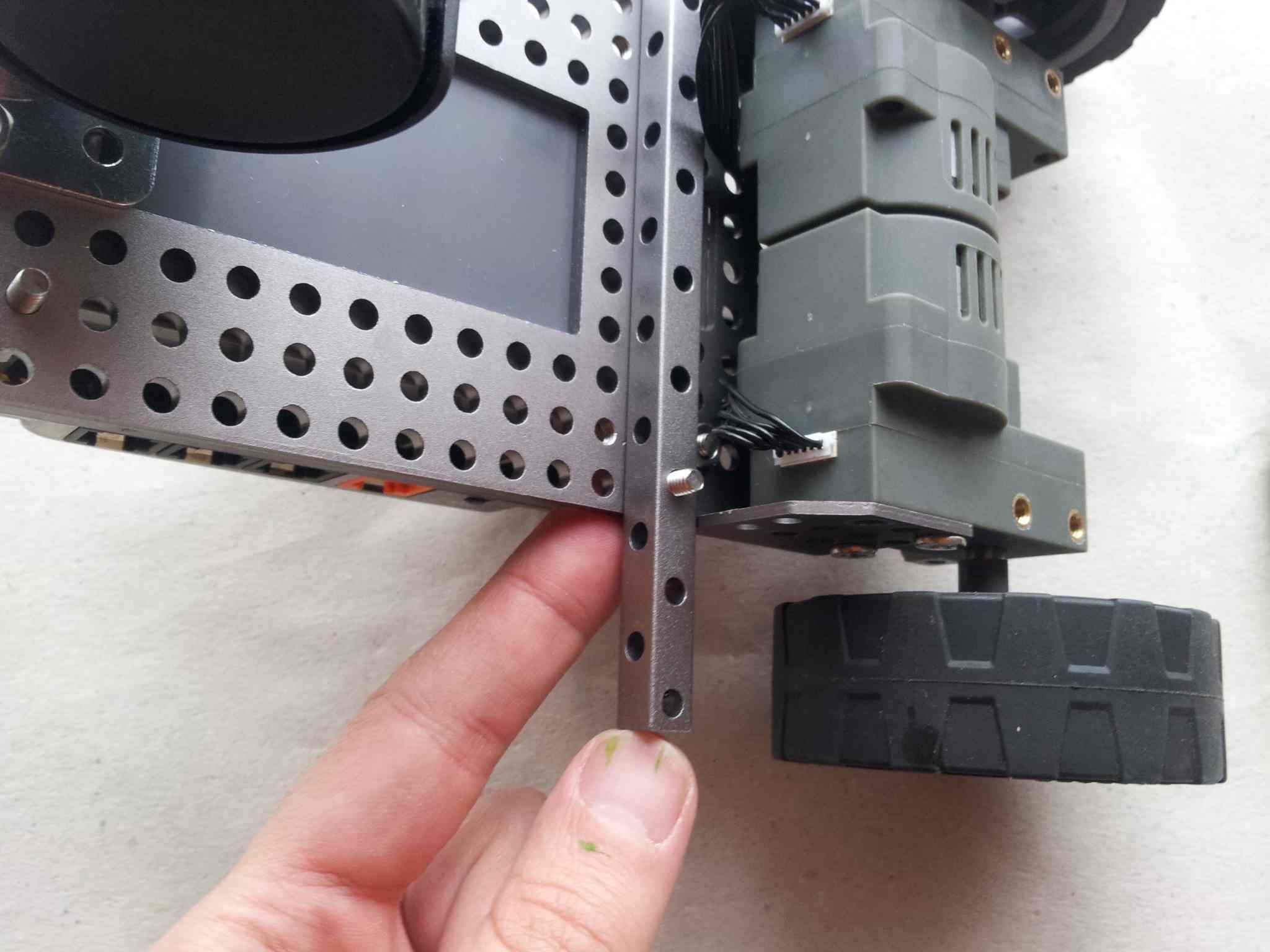 Giant Green Robot-lizard : 7 Steps (with Pictures) - Instructables