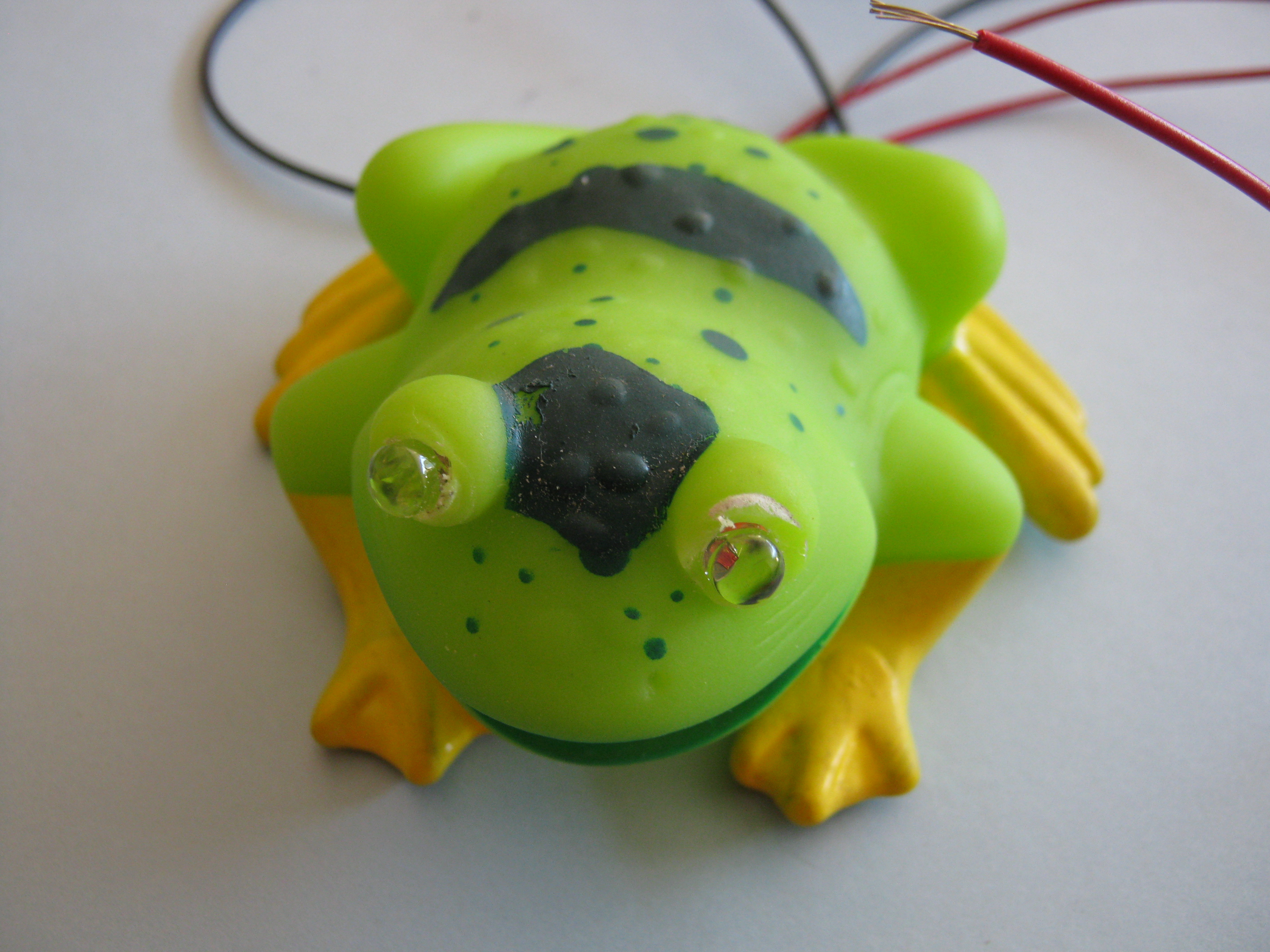 The Marvelous LED HypnoFrog : 9 Steps - Instructables