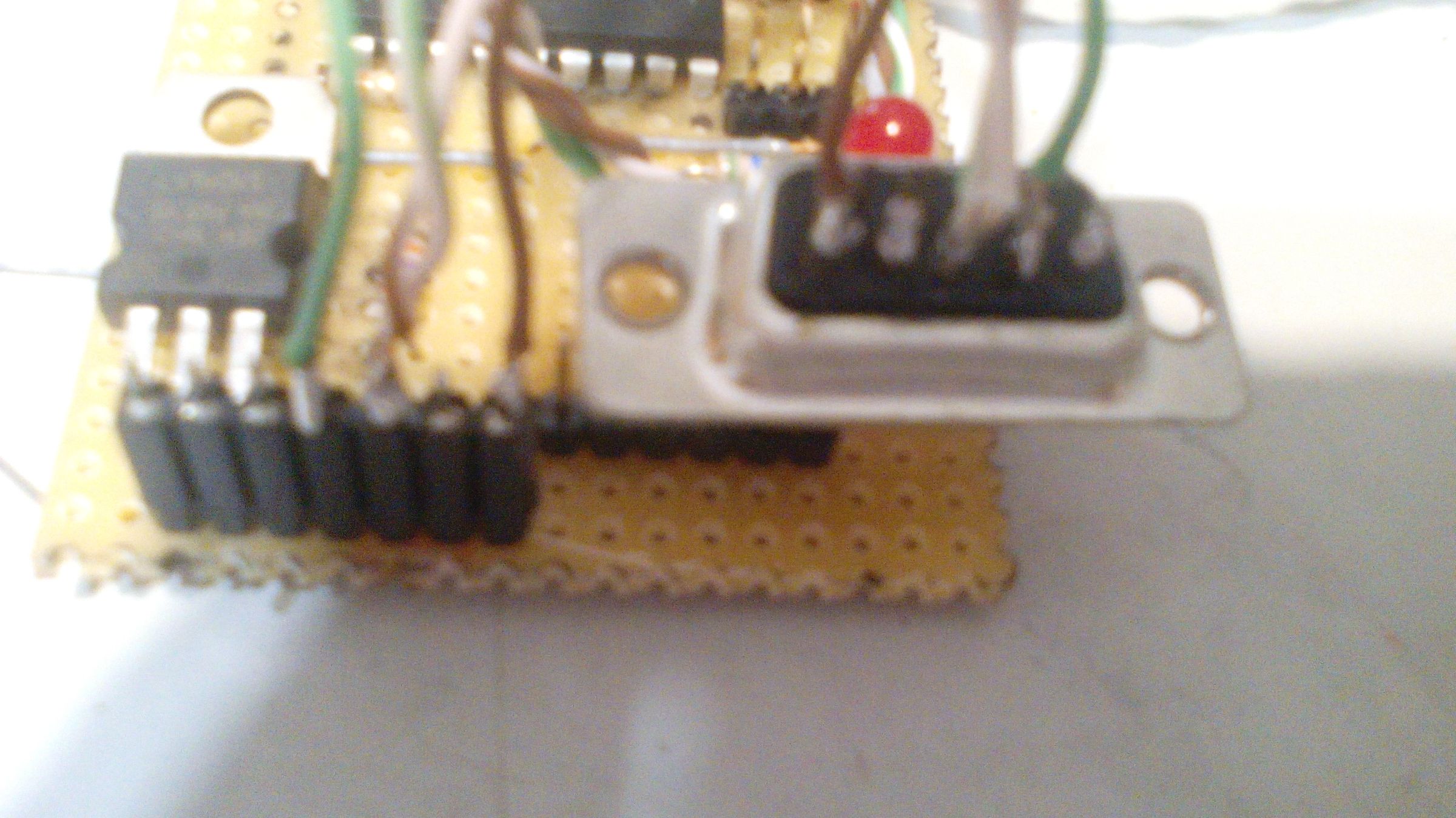 CHEAP AND EASY PICAXE ROBOT BOARD WITH SERIAL CABLE : 12 Steps (with ...