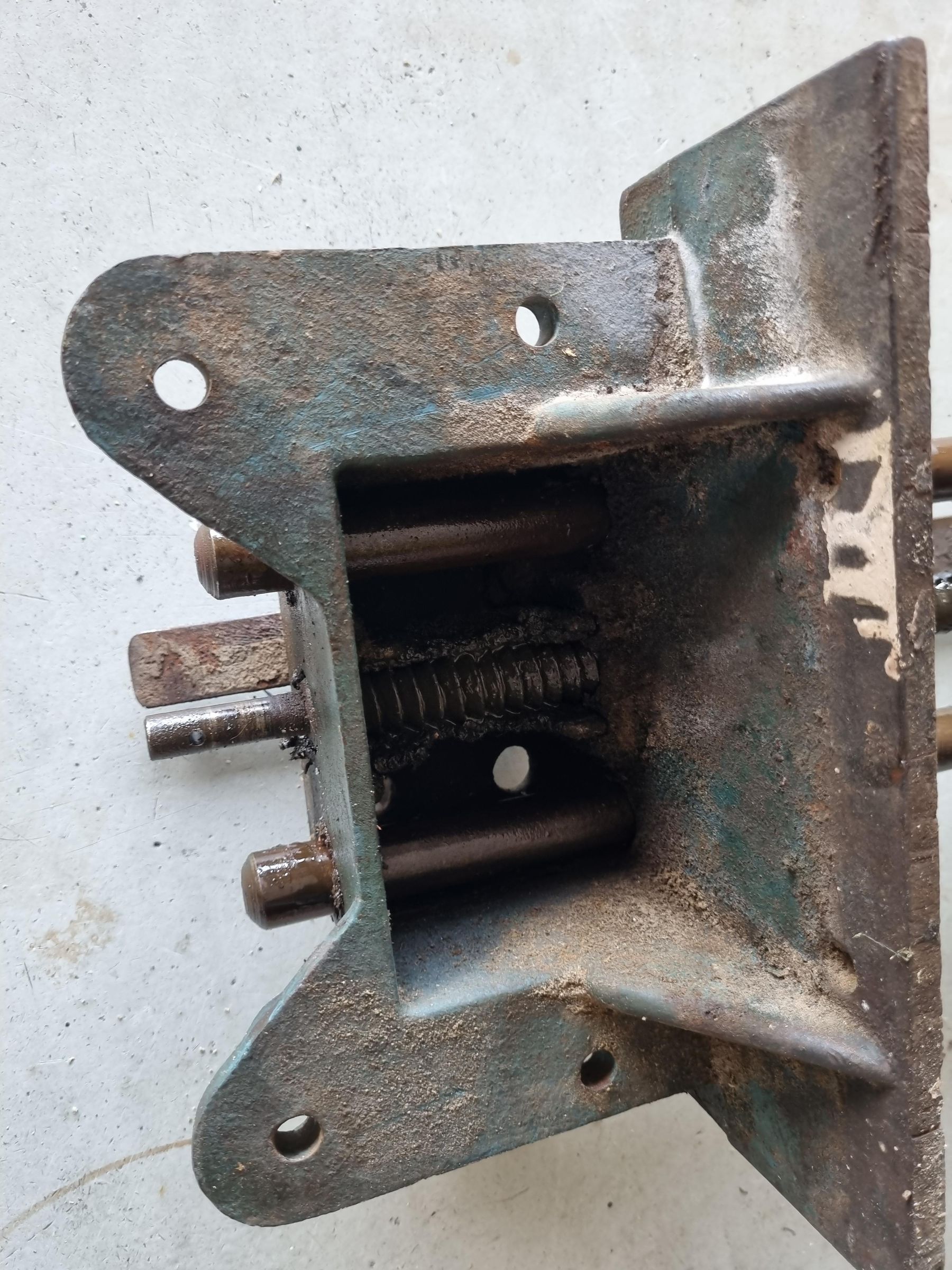 Fix a Broken Woodworking Vice : 7 Steps (with Pictures) - Instructables