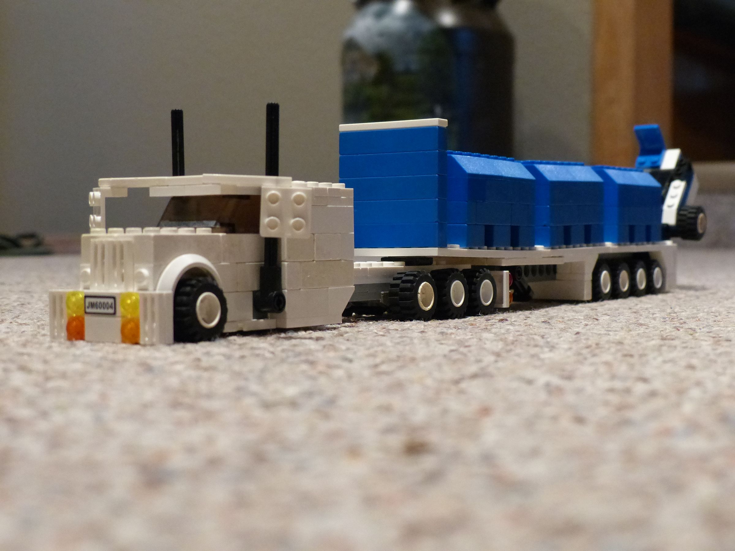 Lego Semi, Trailer, Forklift, and Crates : 4 Steps - Instructables