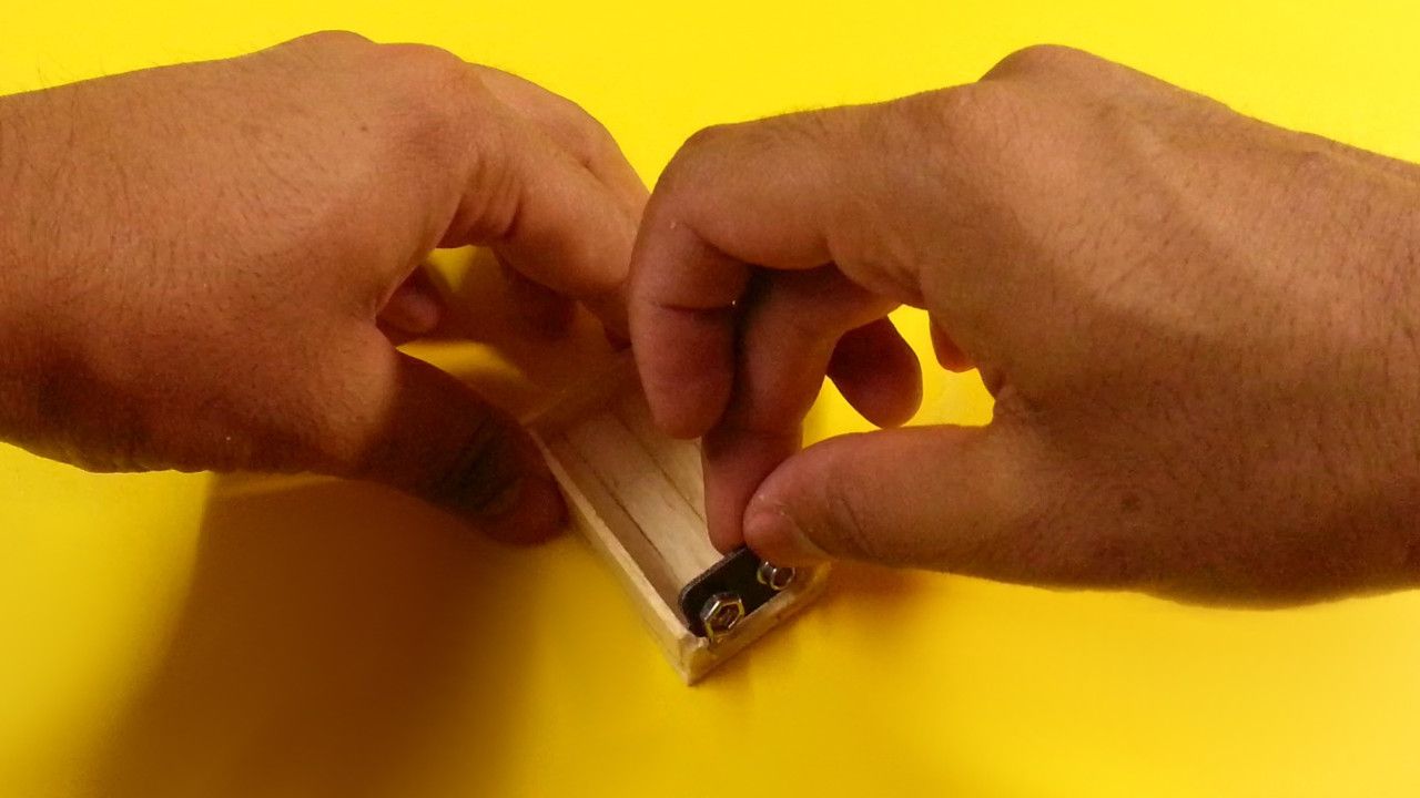 How to Make Battery Holder : 5 Steps (with Pictures) - Instructables