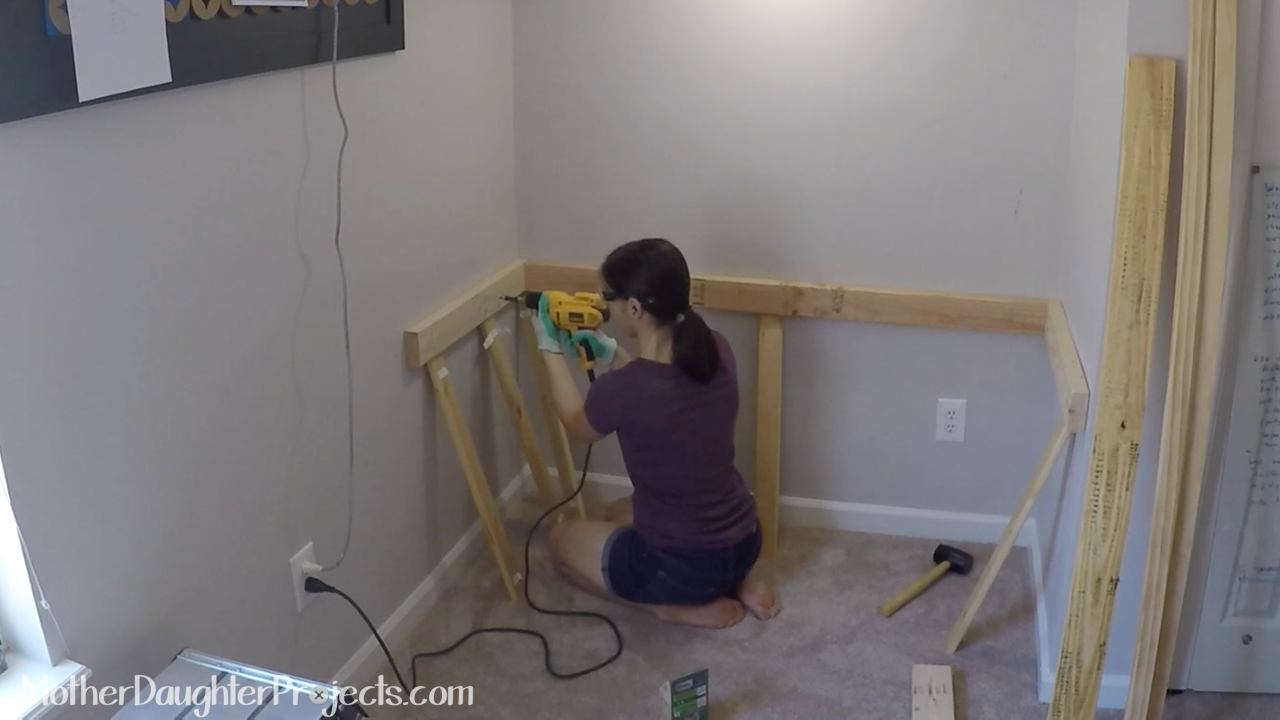 Floating Desk Build : 18 Steps - Instructables