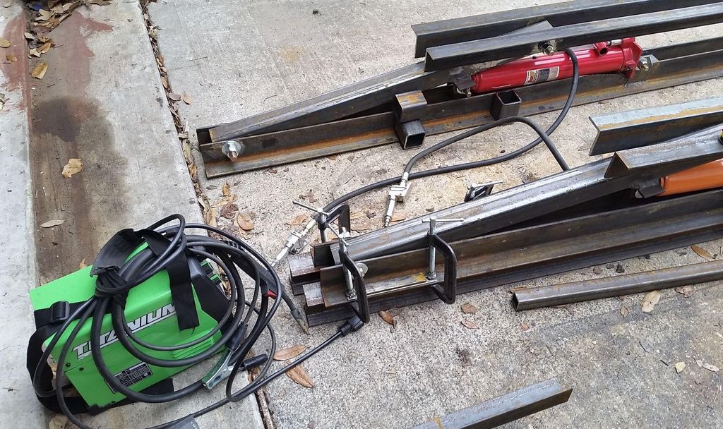 Rustic/Industrial Log Table : 12 Steps (with Pictures) - Instructables