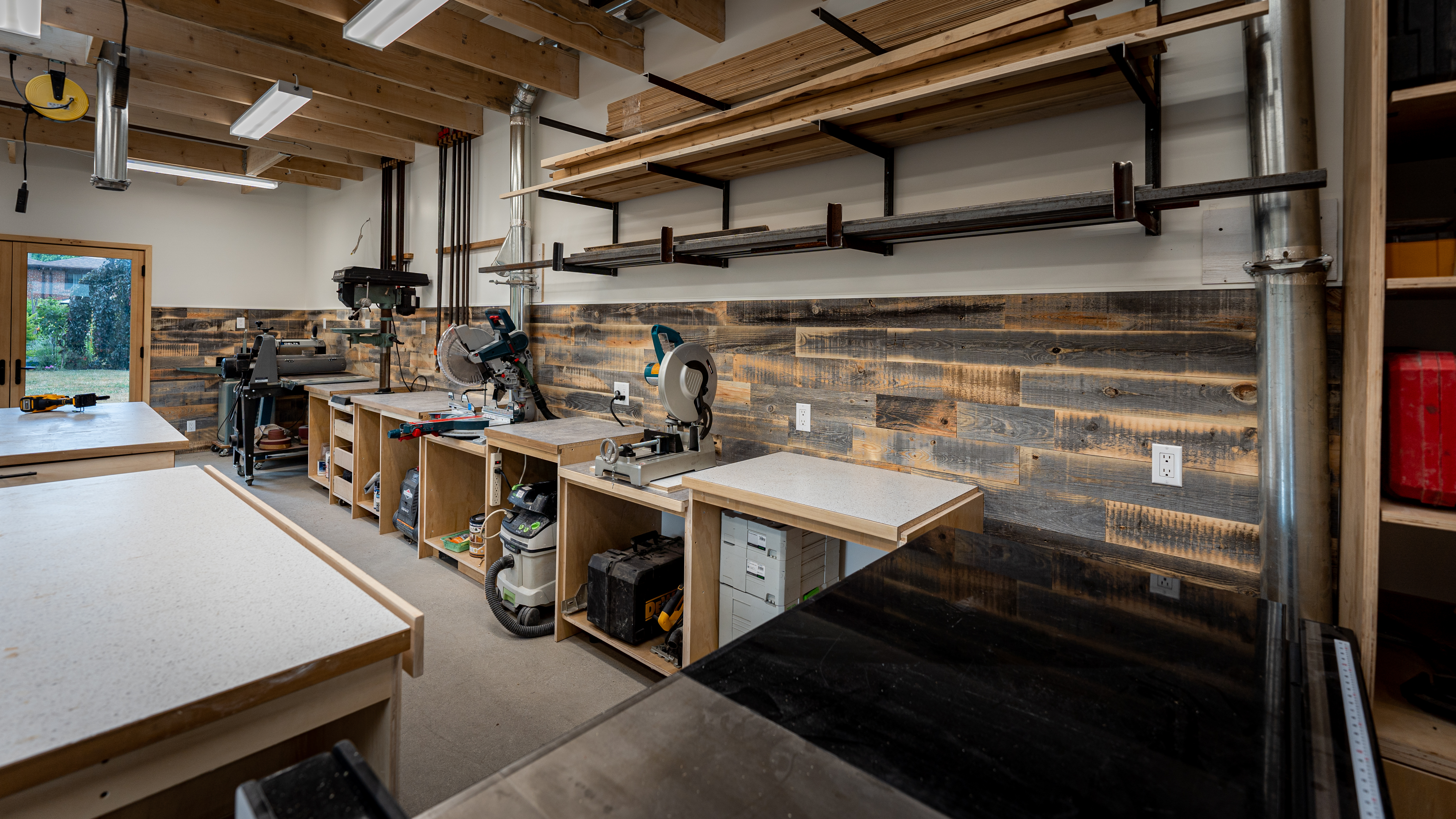 Reclaimed Wood Accent Wall in My Workshop : 12 Steps (with Pictures ...