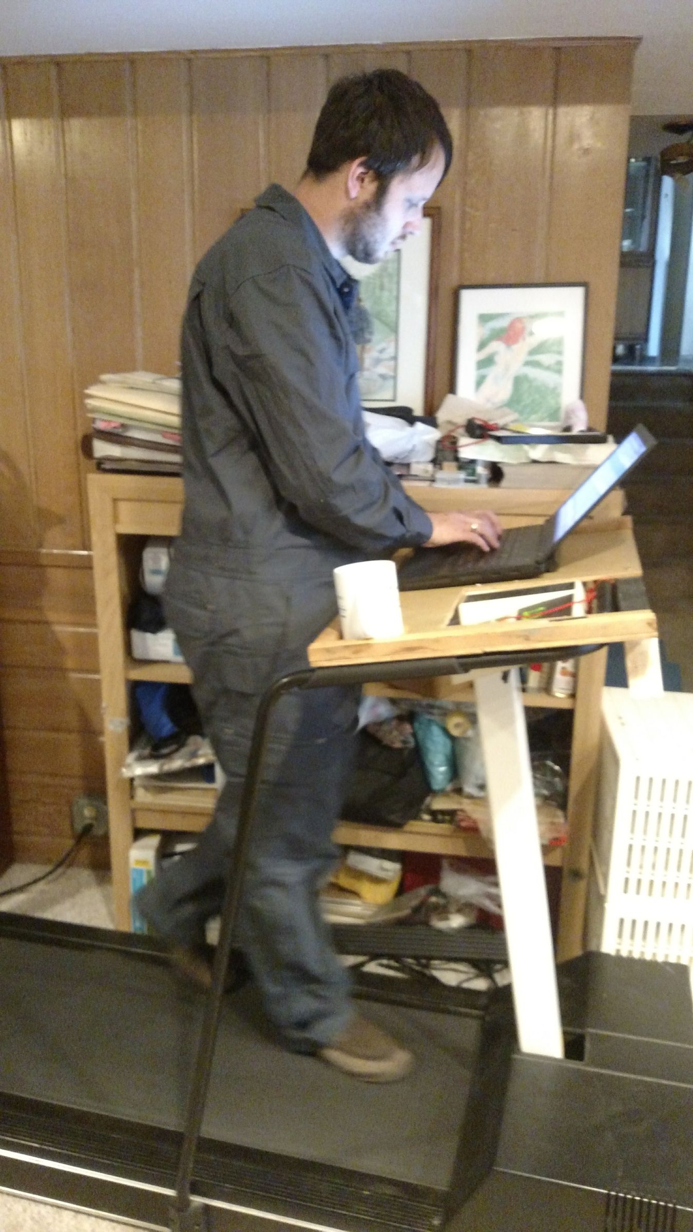 Treadmill Walking Desk/Shelf : 7 Steps (with Pictures) - Instructables