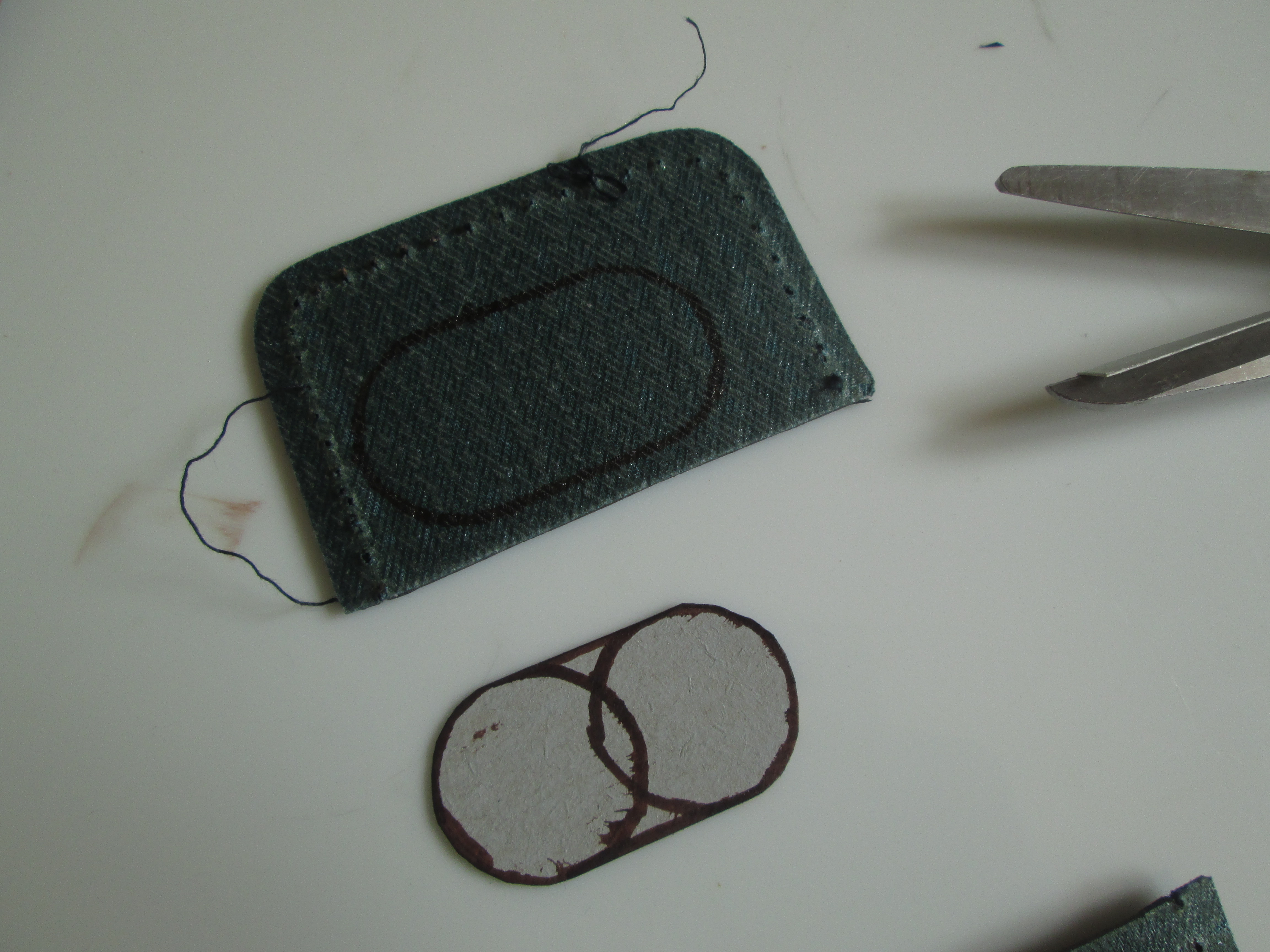 Make Handcuffs From a Suitcase : 5 Steps (with Pictures) - Instructables