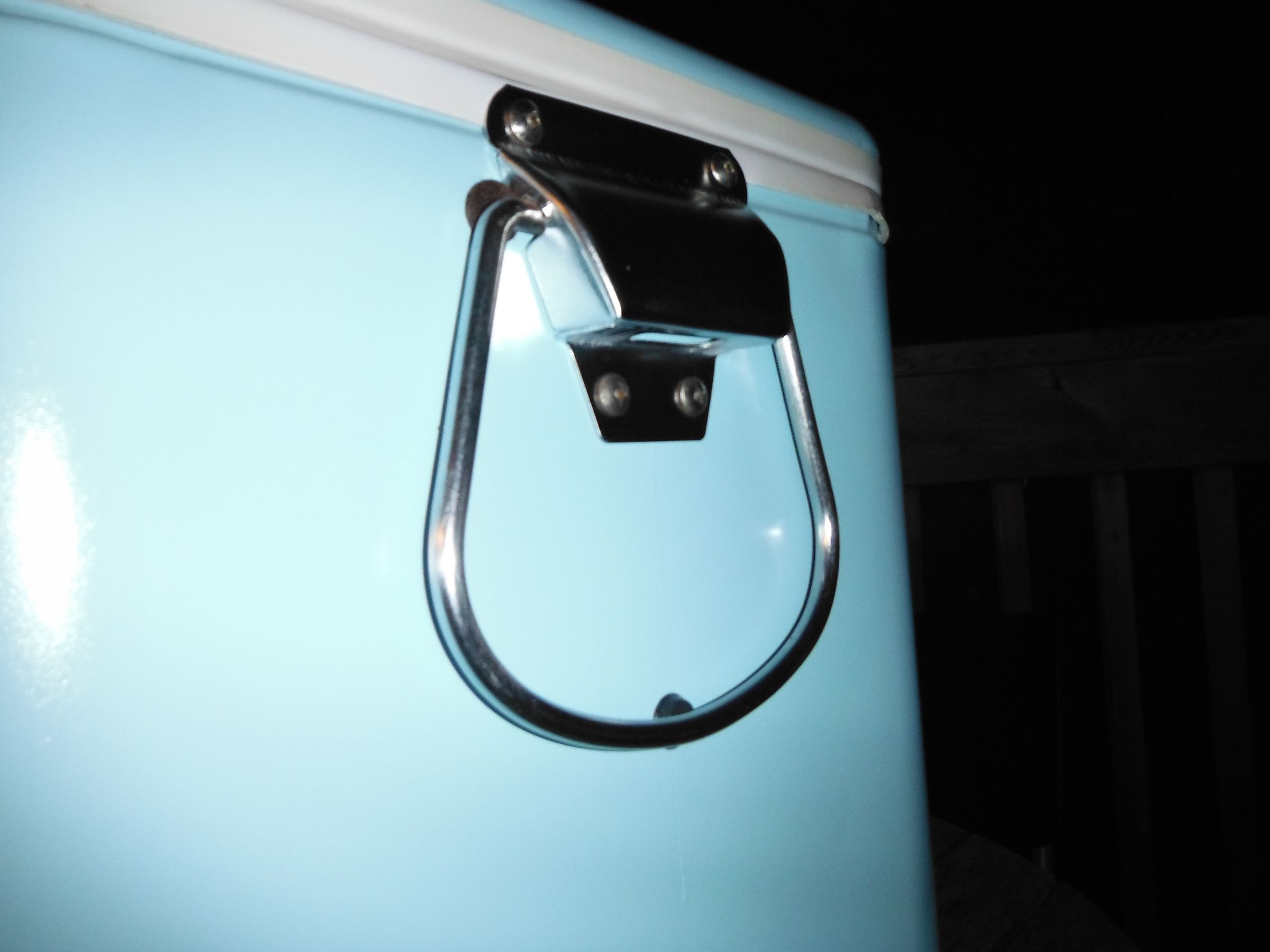 Restoring a Vintage Cooler : 10 Steps (with Pictures) - Instructables